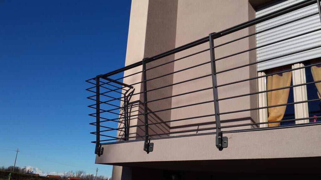 Outdoor railing systems Parapet By Centro Inferriate