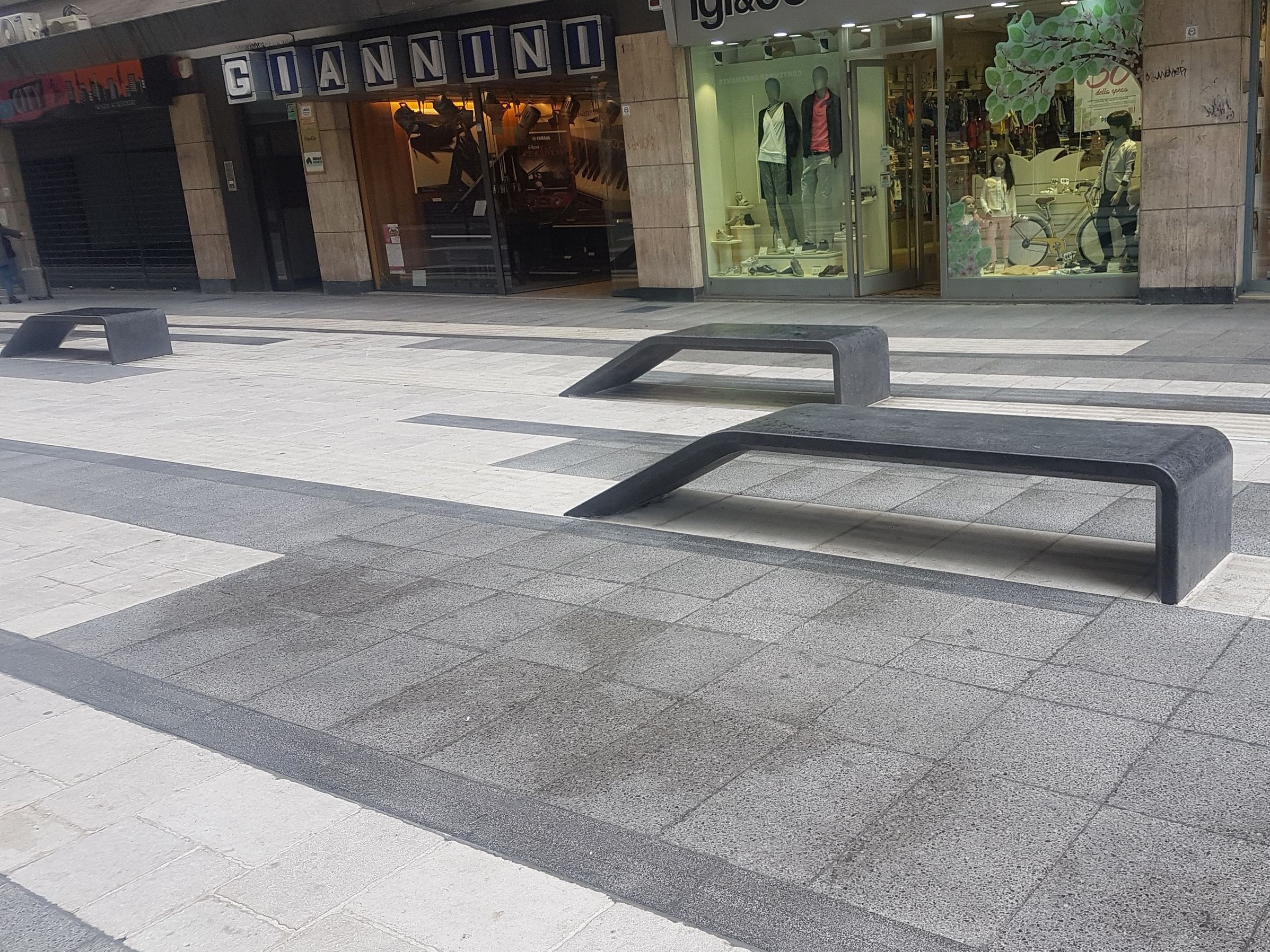 Concrete and cement-Based materials bench Backless Concrete and Cement ...