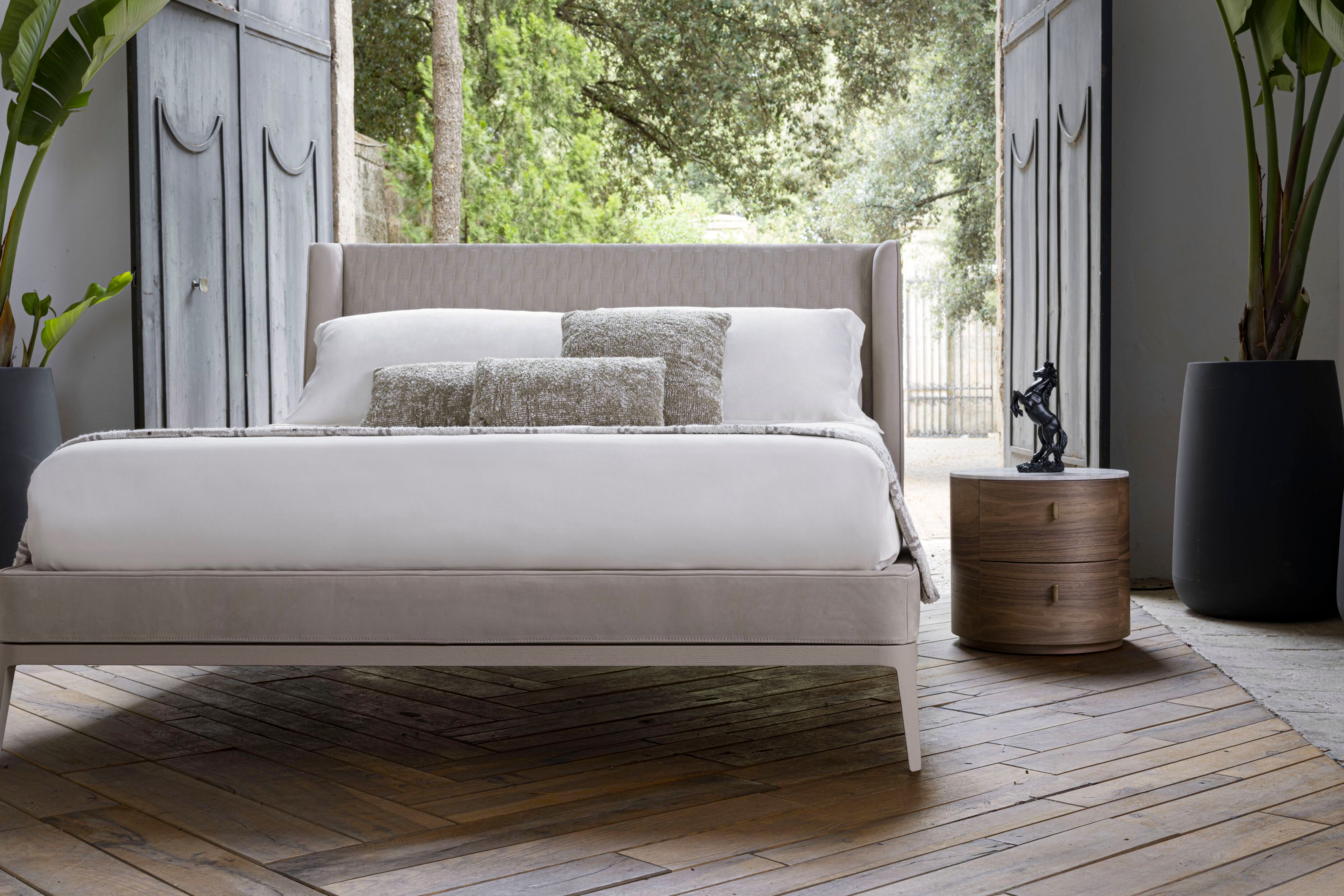 VICTOR Bed By Conte - Italian Bed Design
