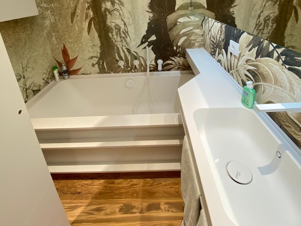 Custom bathtub Custom Corian® bathtub By Ondulina Design