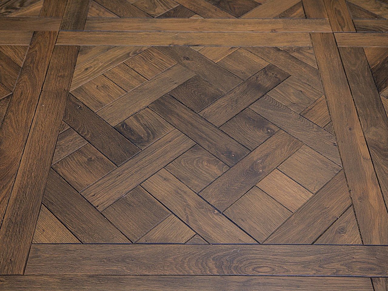 Parquet in legno massello DALLES DE VERSAILLES MS150 - Décoplus ...