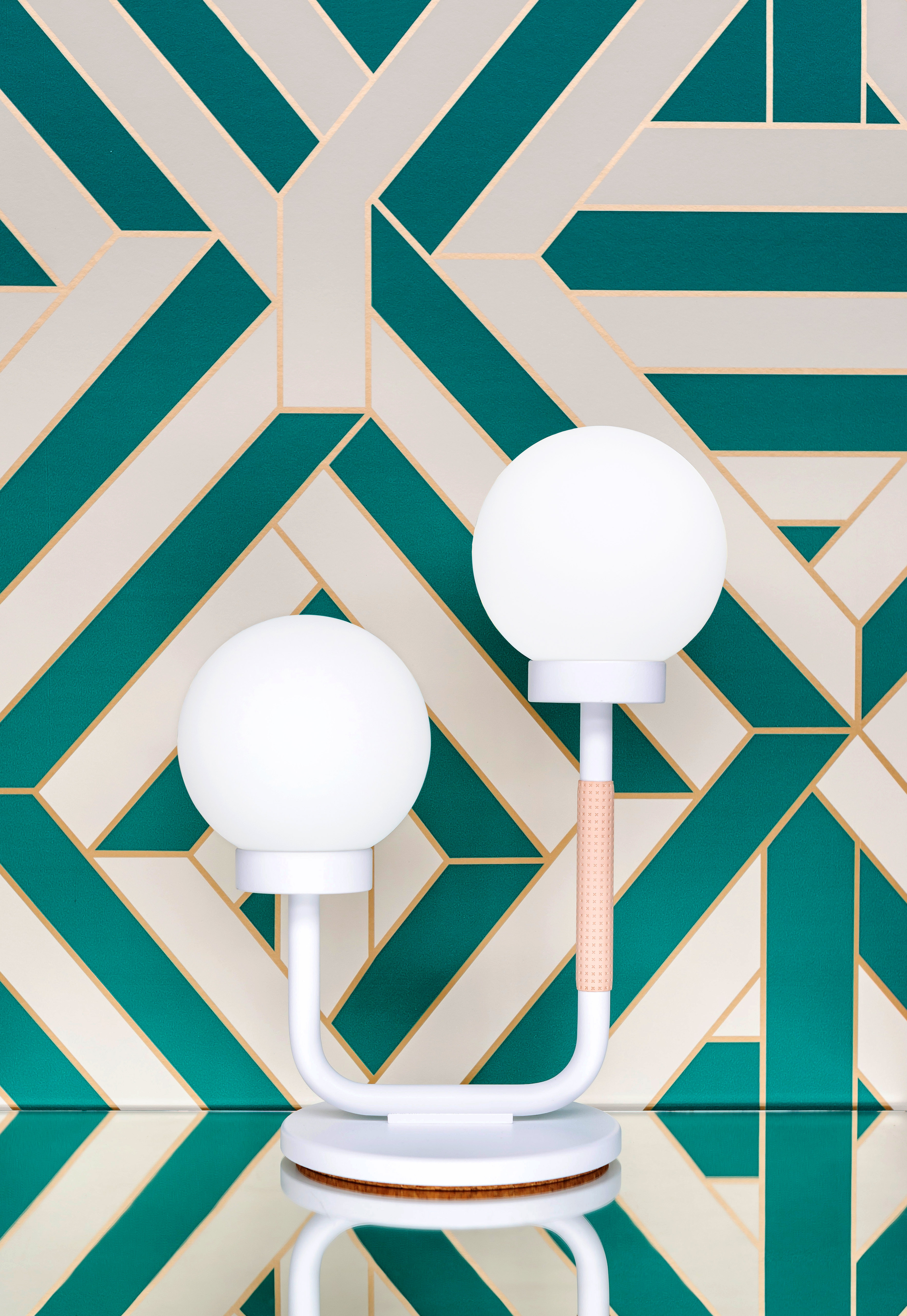 LITTLE DARLING Table lamp By Swedish Ninja