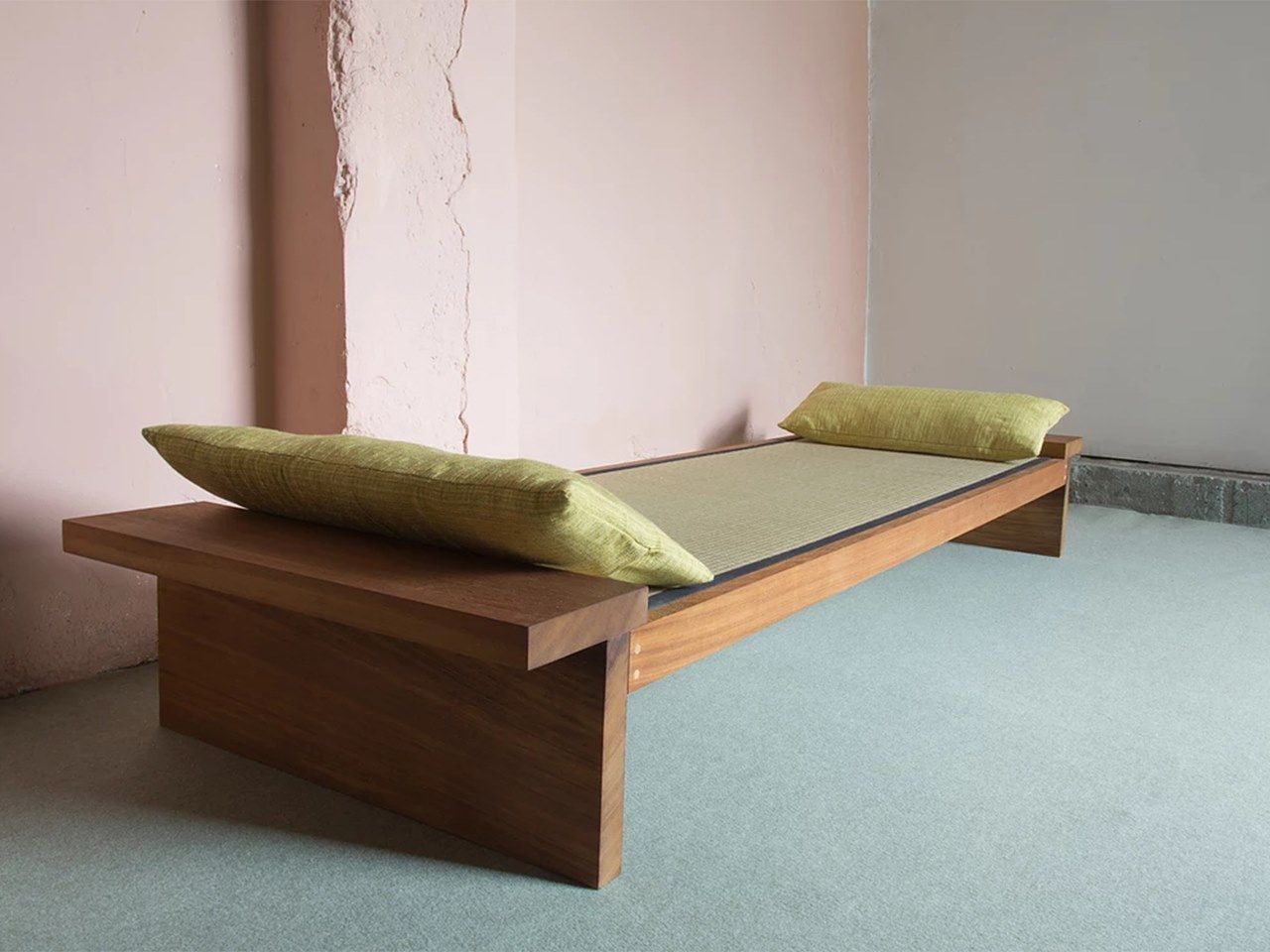 DAYBED Japanese style solid wood day bed By Vivere Zen