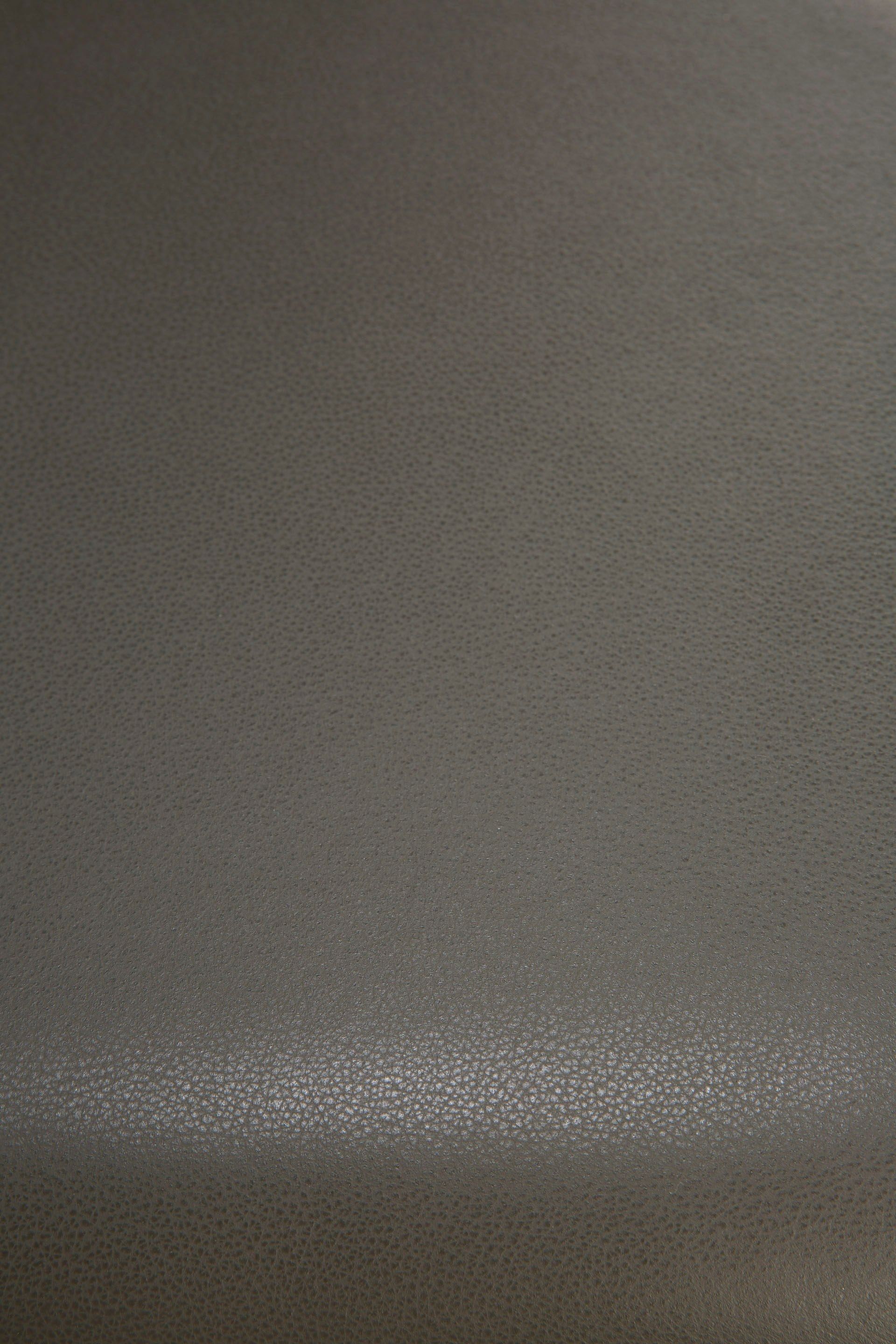 DC | Leather easy chair By Ethnicraft design Djordje Cukanovic