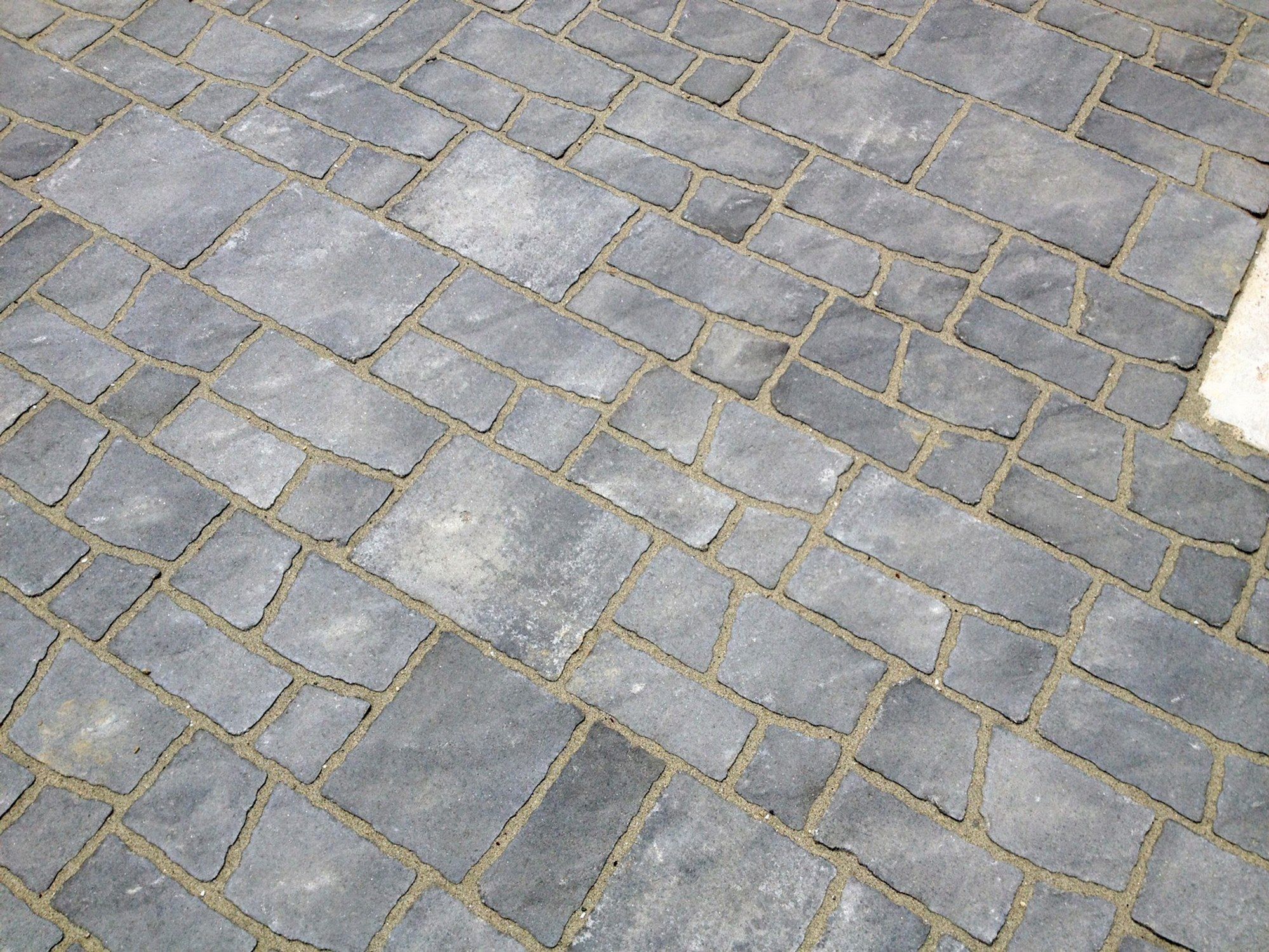 Draining vehicular concrete paving block DEDALO Draining outdoor floor ...