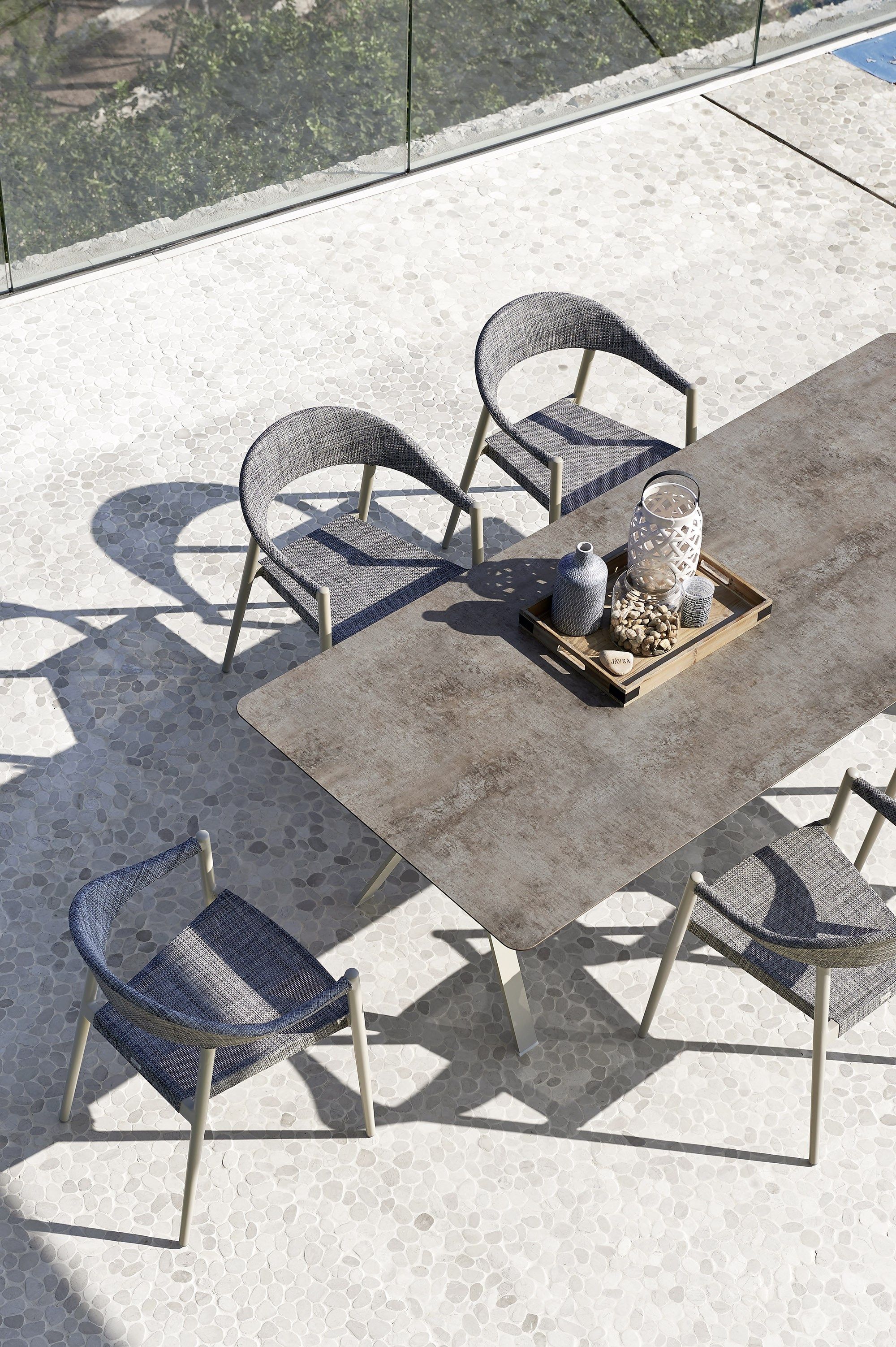 DEER | Table By Varaschin design Anki Gneib