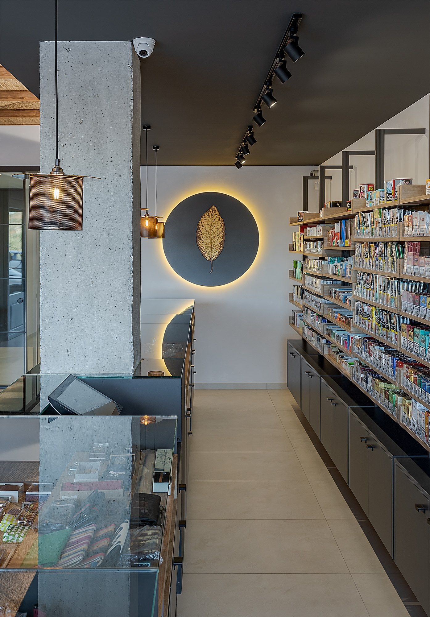 DEKTON® KRAFTIZEN revestimiento para muebles By Cosentino