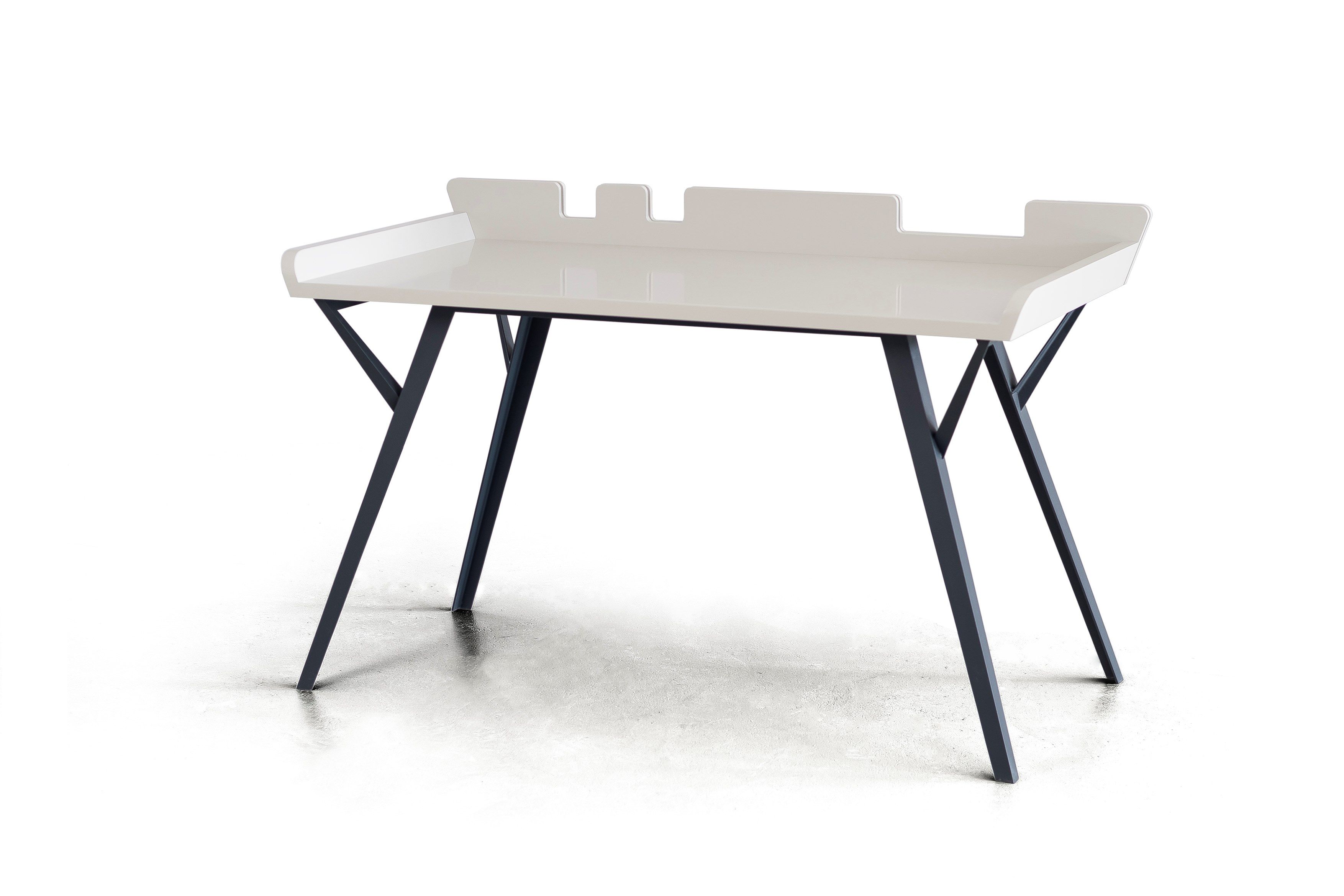 DIAG | Writing desk By Bozzetti design Marek Błażucki