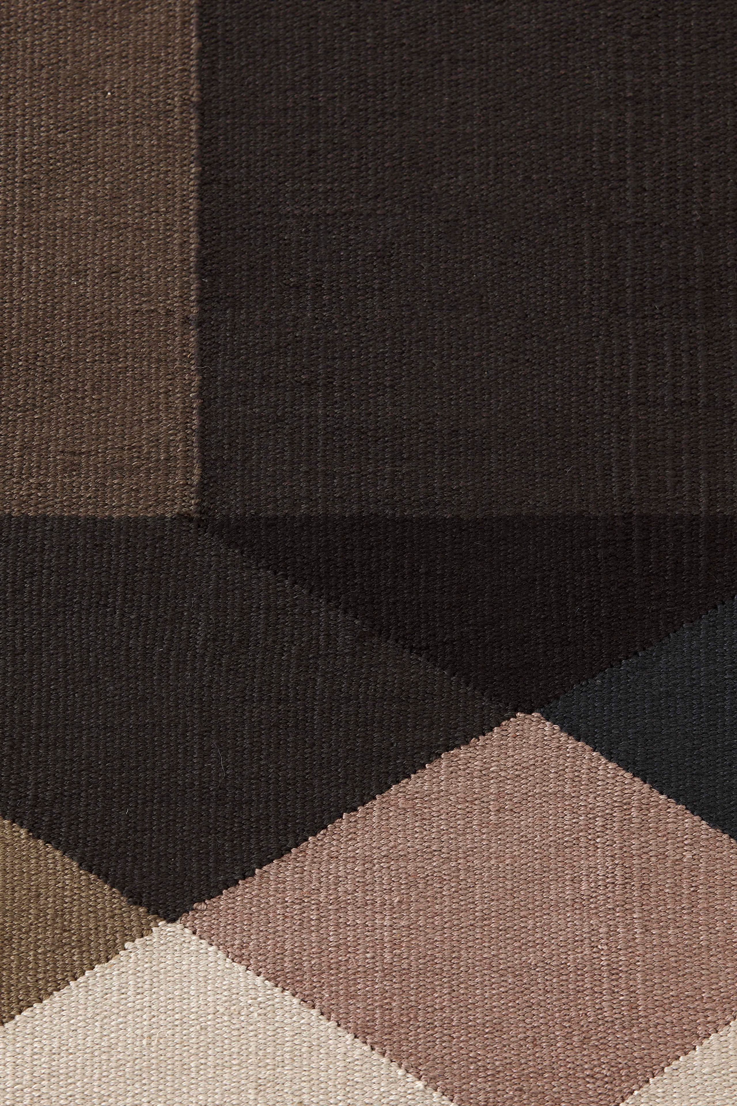 Recycled PET rug with geometric shapes DIAMOND BLUE-BROWN By GAN design ...