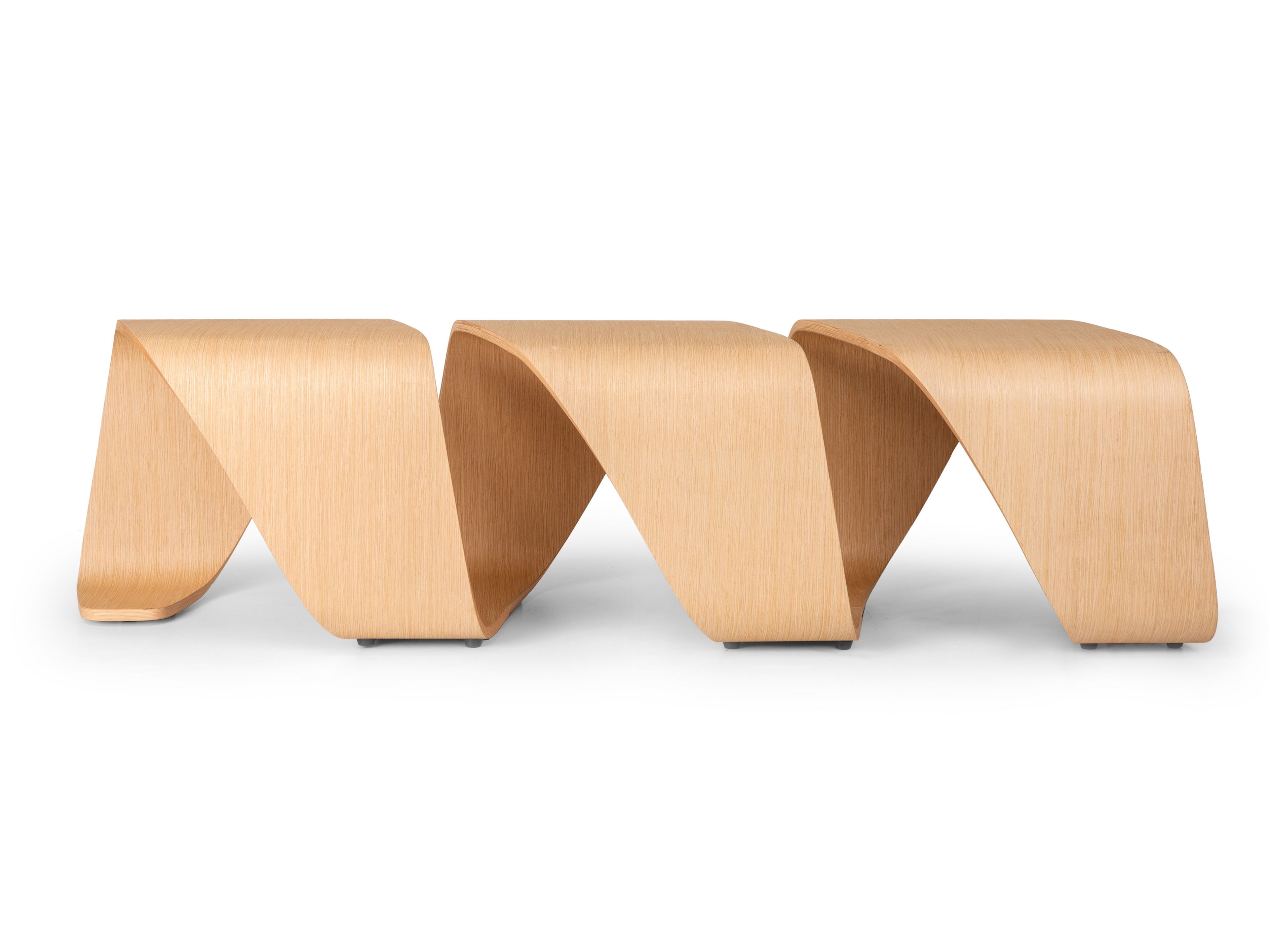 DNA | Bench By True Design design Leonardo Rossano, Debora Mansur