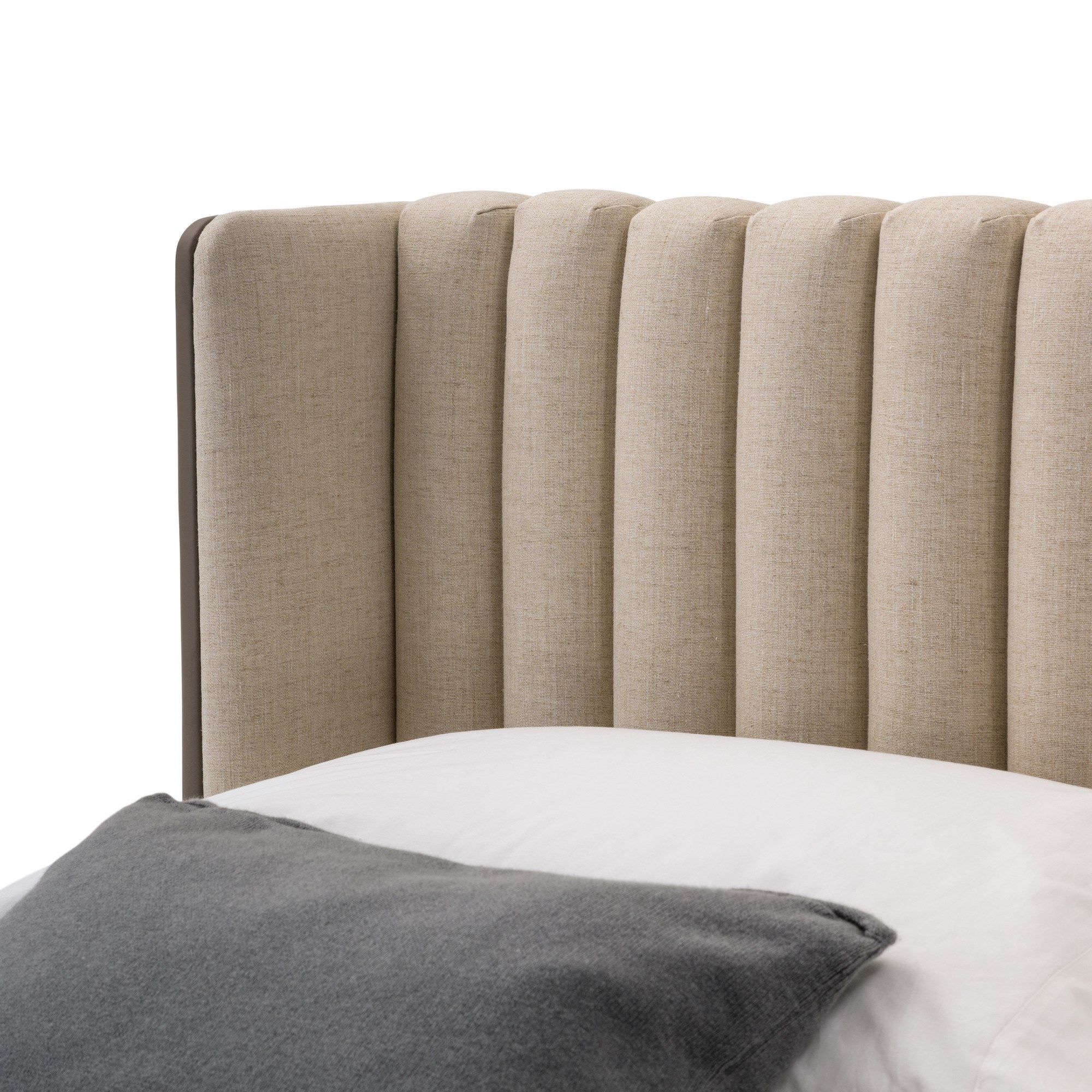 DOMUS | 床 By Turri 设计师Matteo Nunziati