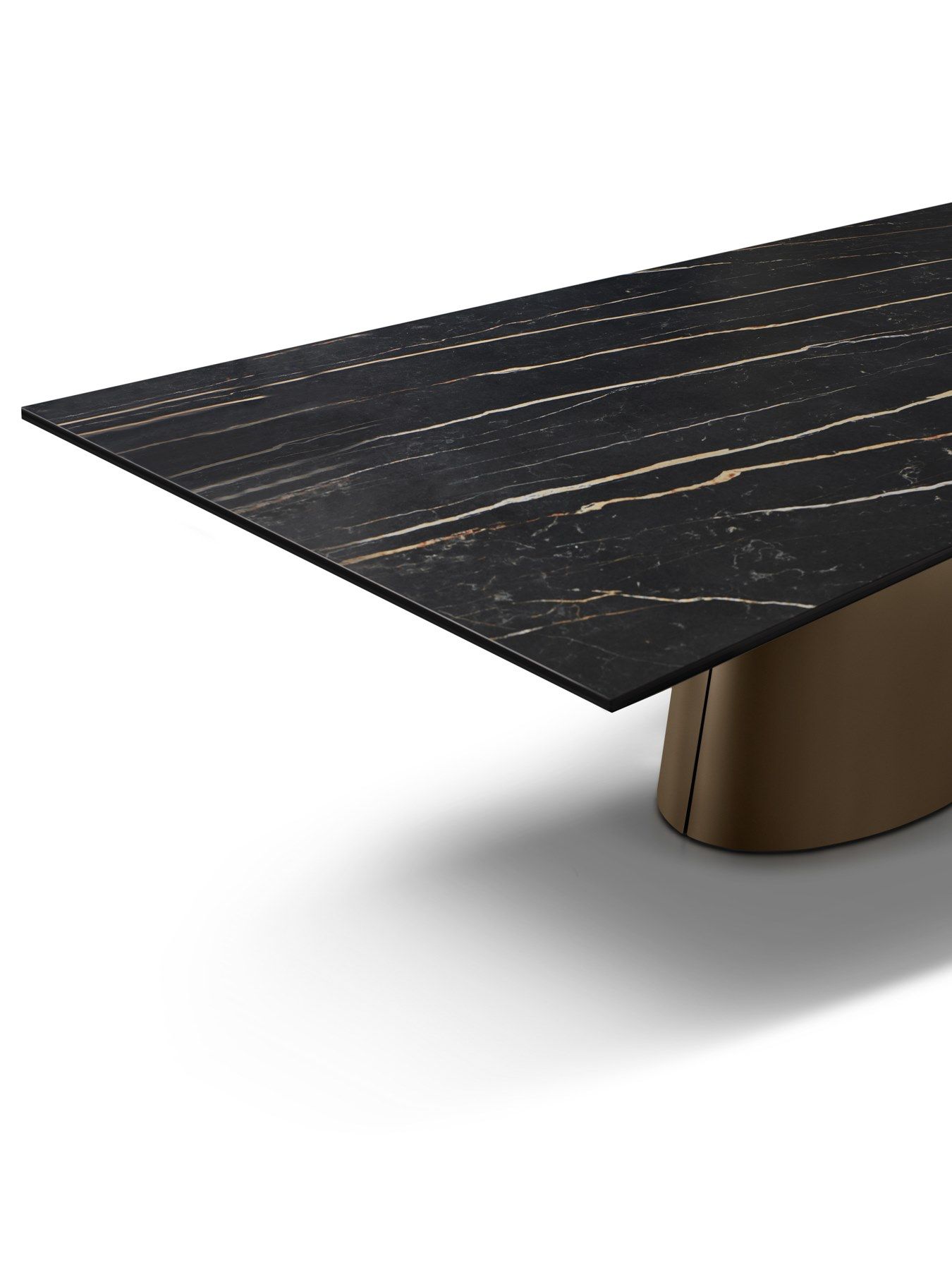 DORADO | Ceramic table By EFORMA design Moom