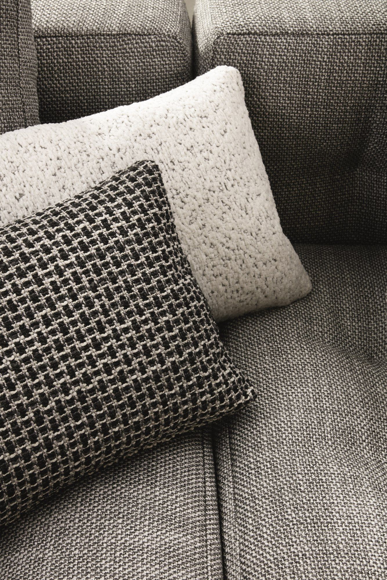 DOZE | Sectional sofa By Flou