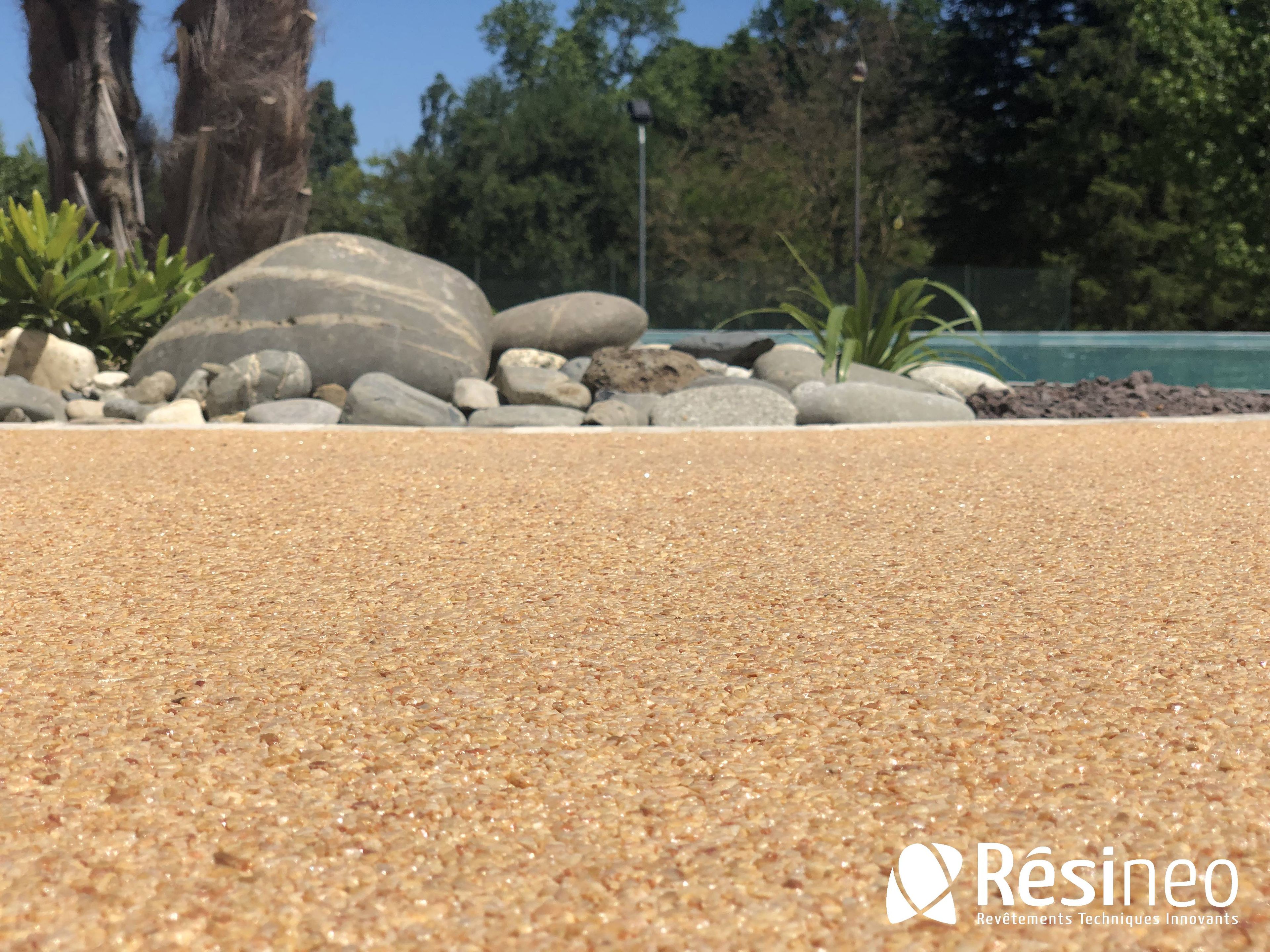 RÉSINEO DRAIN Resin Outdoor continous flooring By Résineo