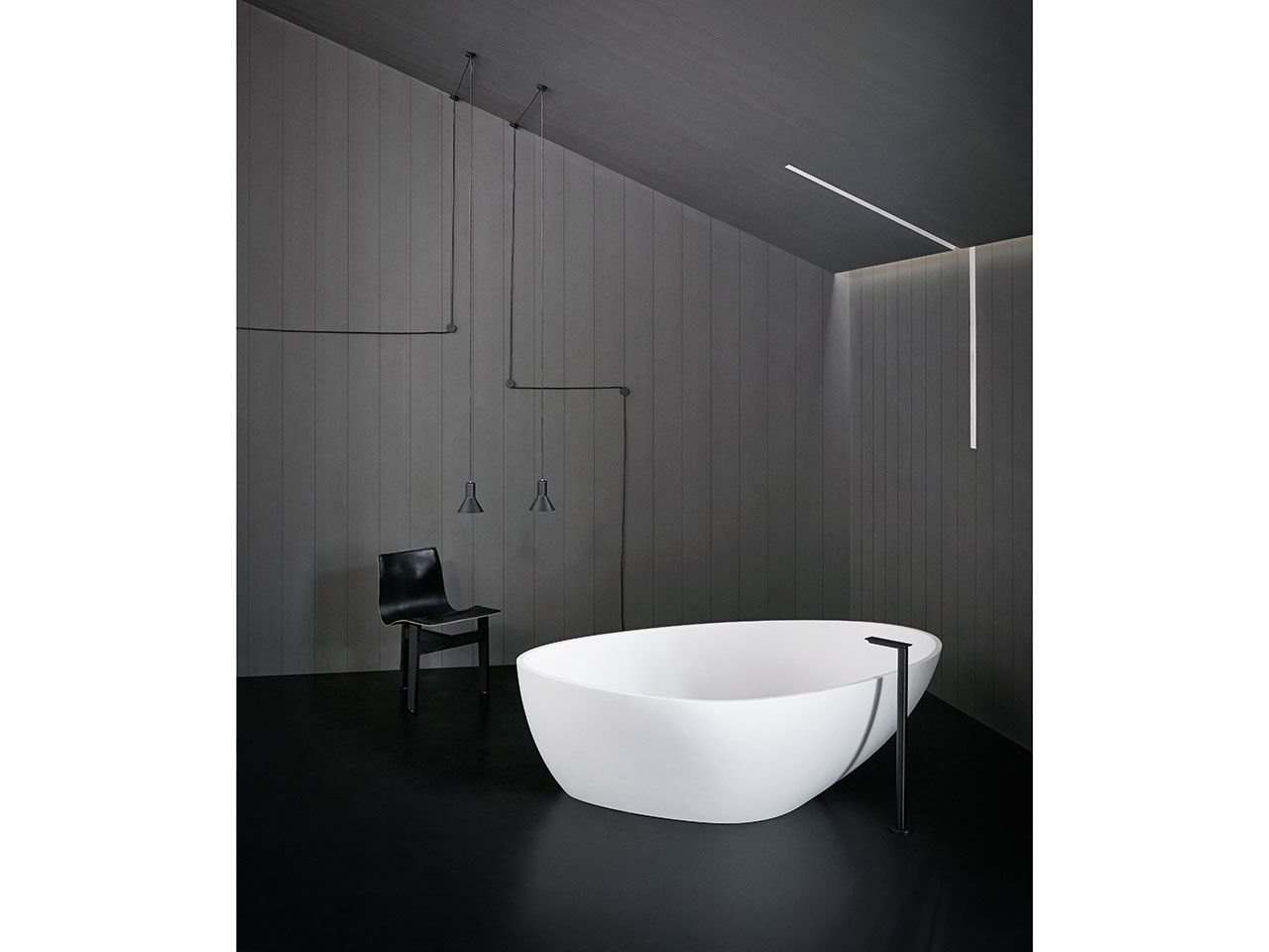 DROP Freestanding Cristalplant® bathtub By Agape