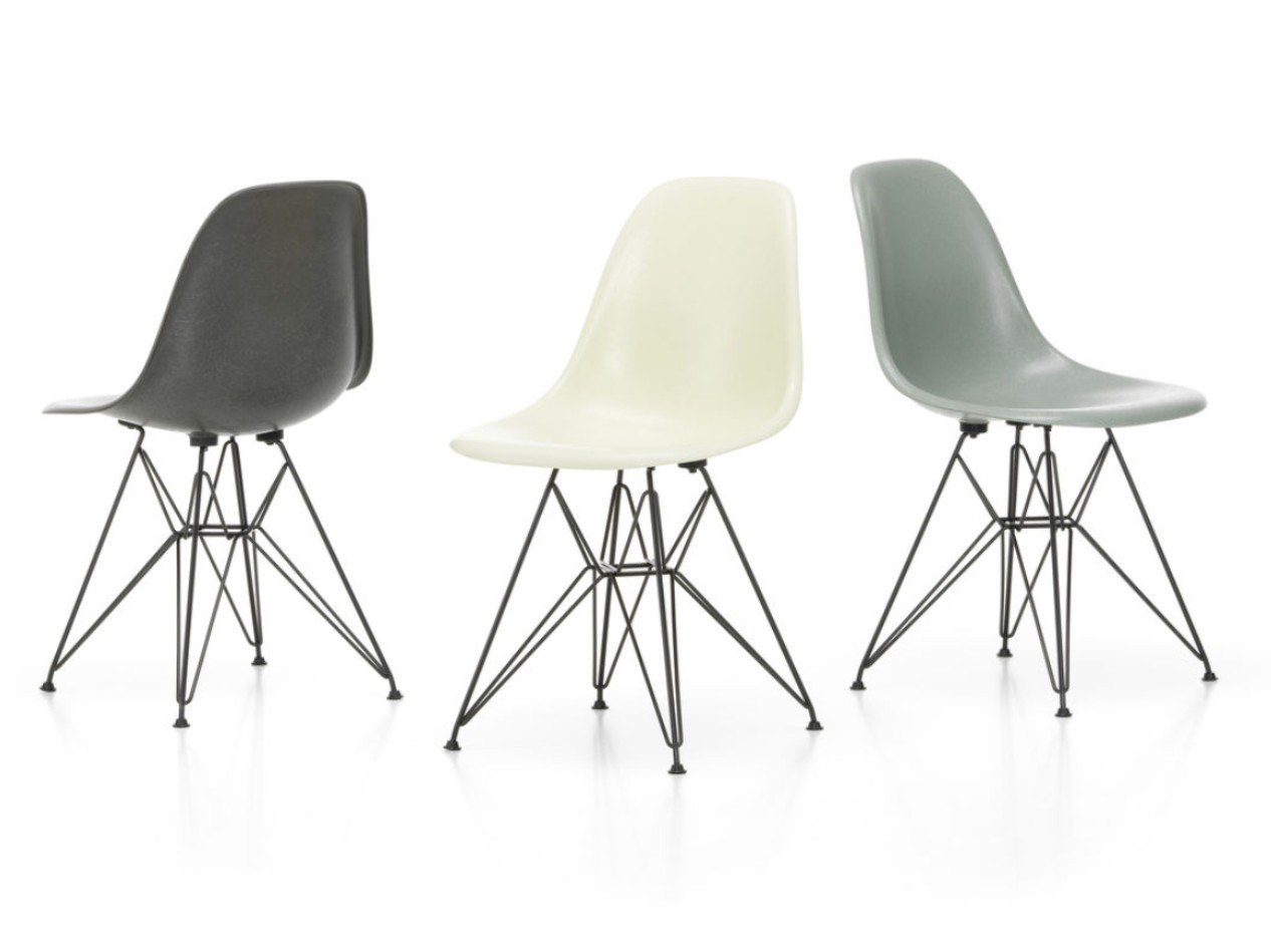 EAMES FIBERGLASS CHAIR Glass-fibre chair By Vitra | design Charles ...