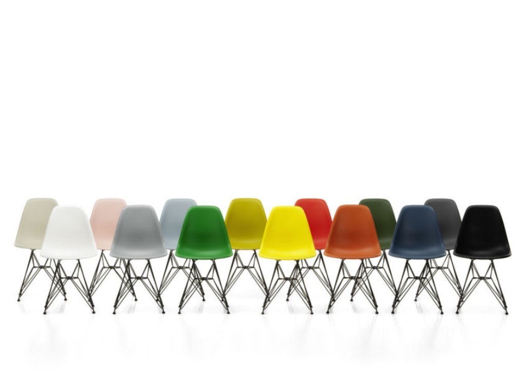 DSR Polypropylene chair By Vitra
