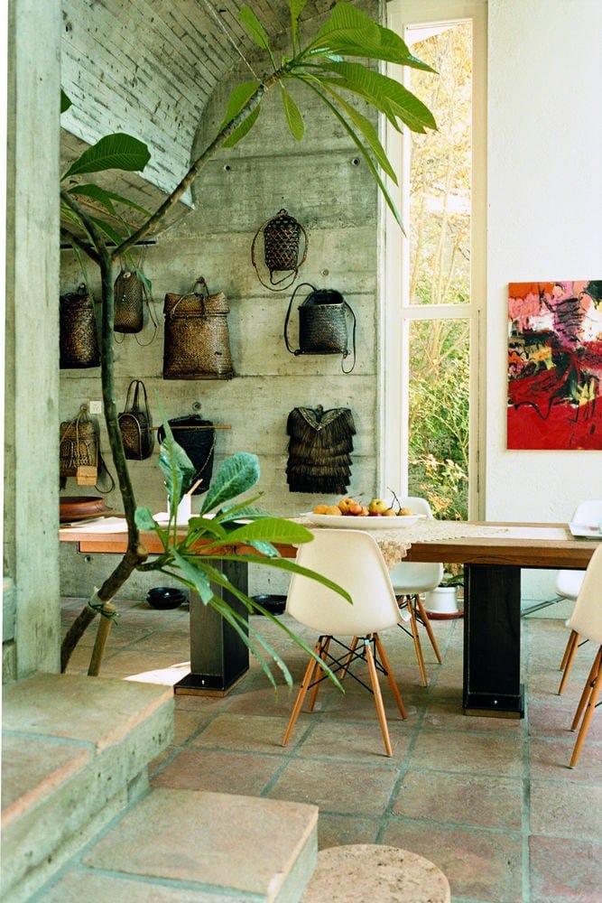 DSW | Chair with integrated cushion Eames Plastic Chair Collection By Vitra