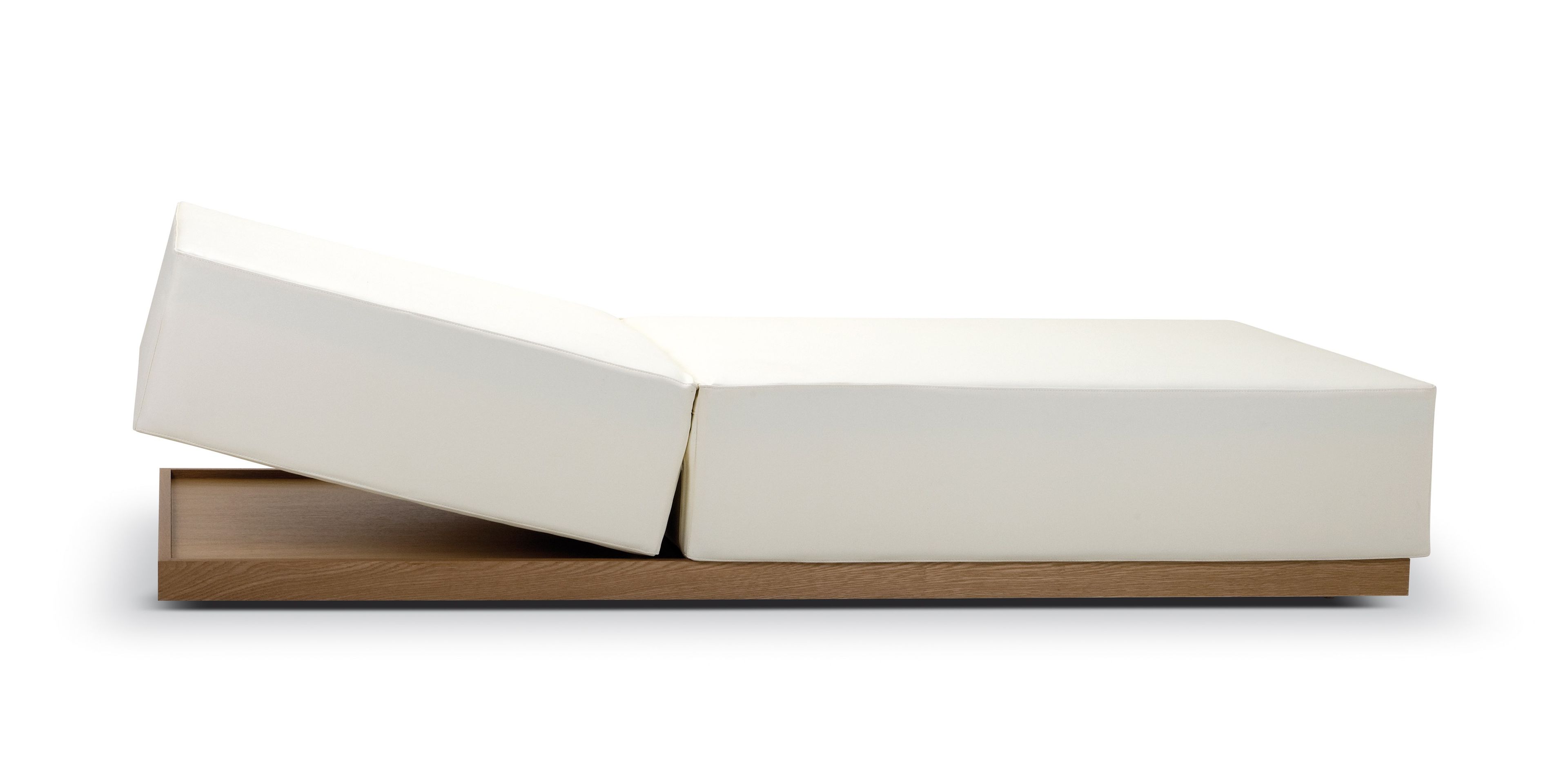RELAX Spa bed By STARPOOL | design CIPIUELLE