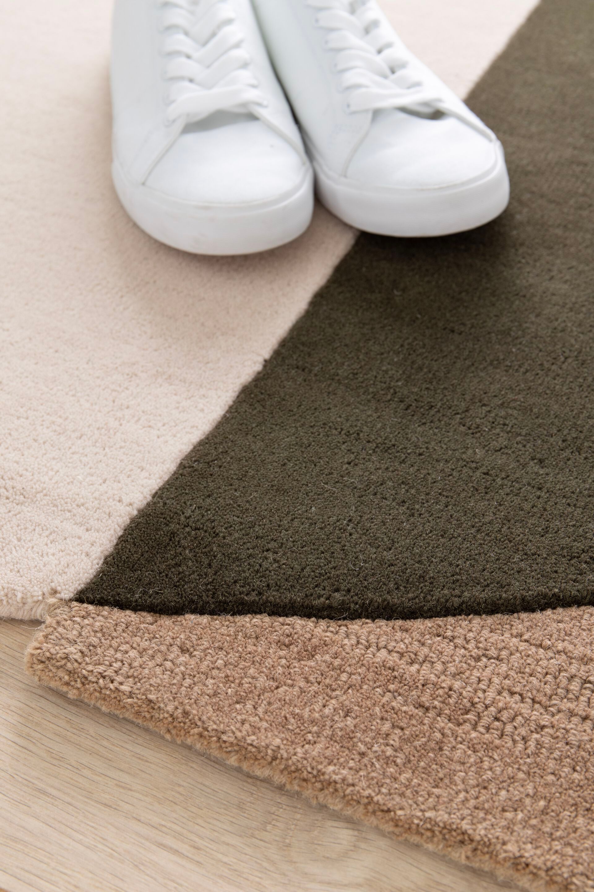 ATENA Rug By De Dimora