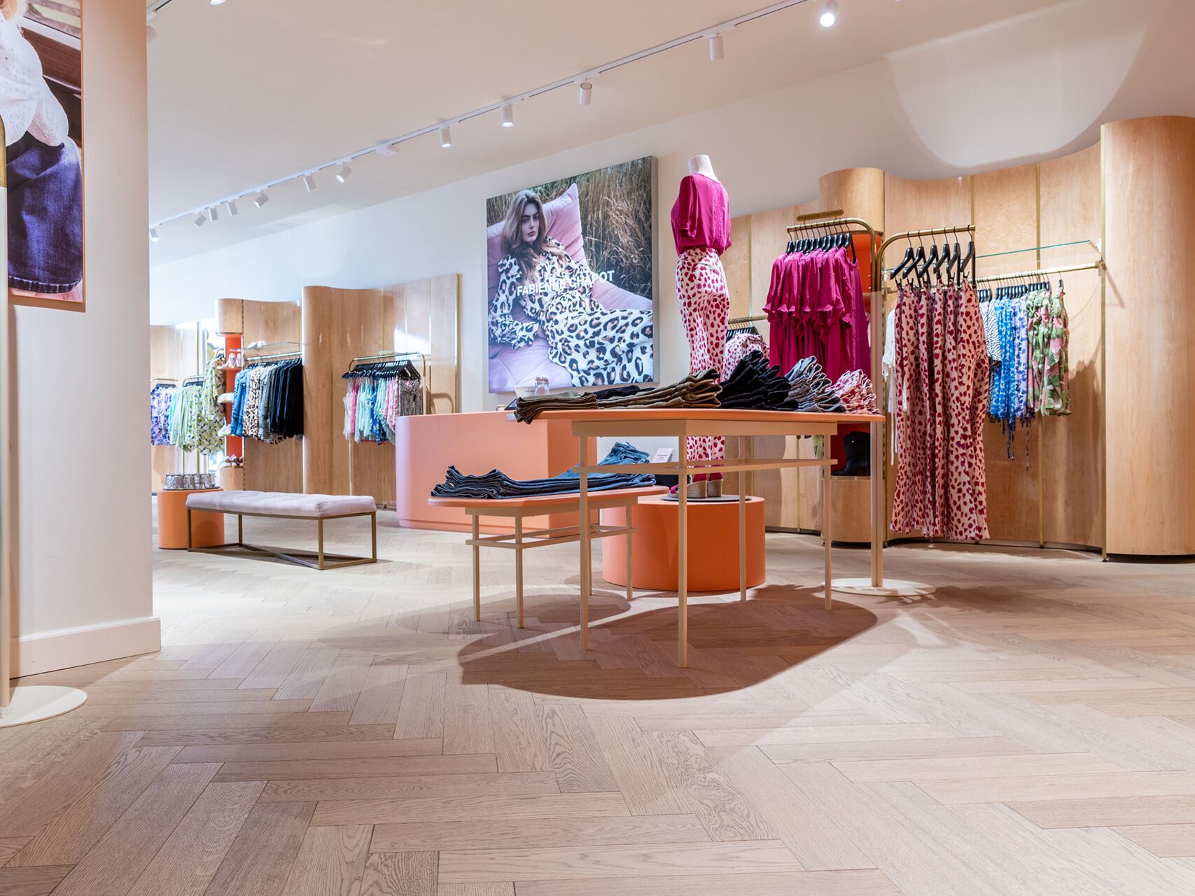 BATON ROMPU MONTREAL Solid wood parquet By Décoplus Parquets