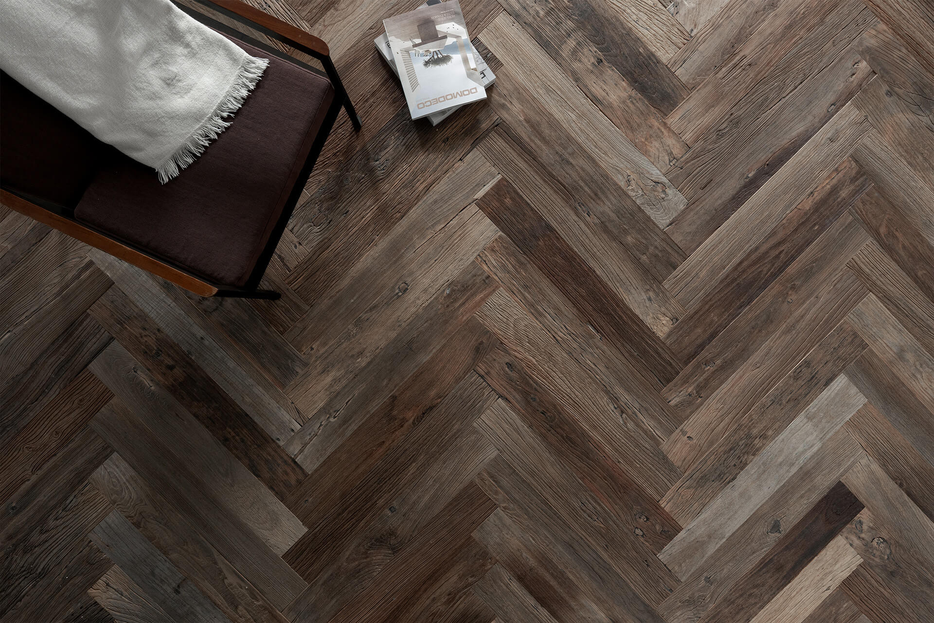 BÂTON ROMPU ORME CENTENAIRE RECYCLÉ Flooring By Décoplus Parquets