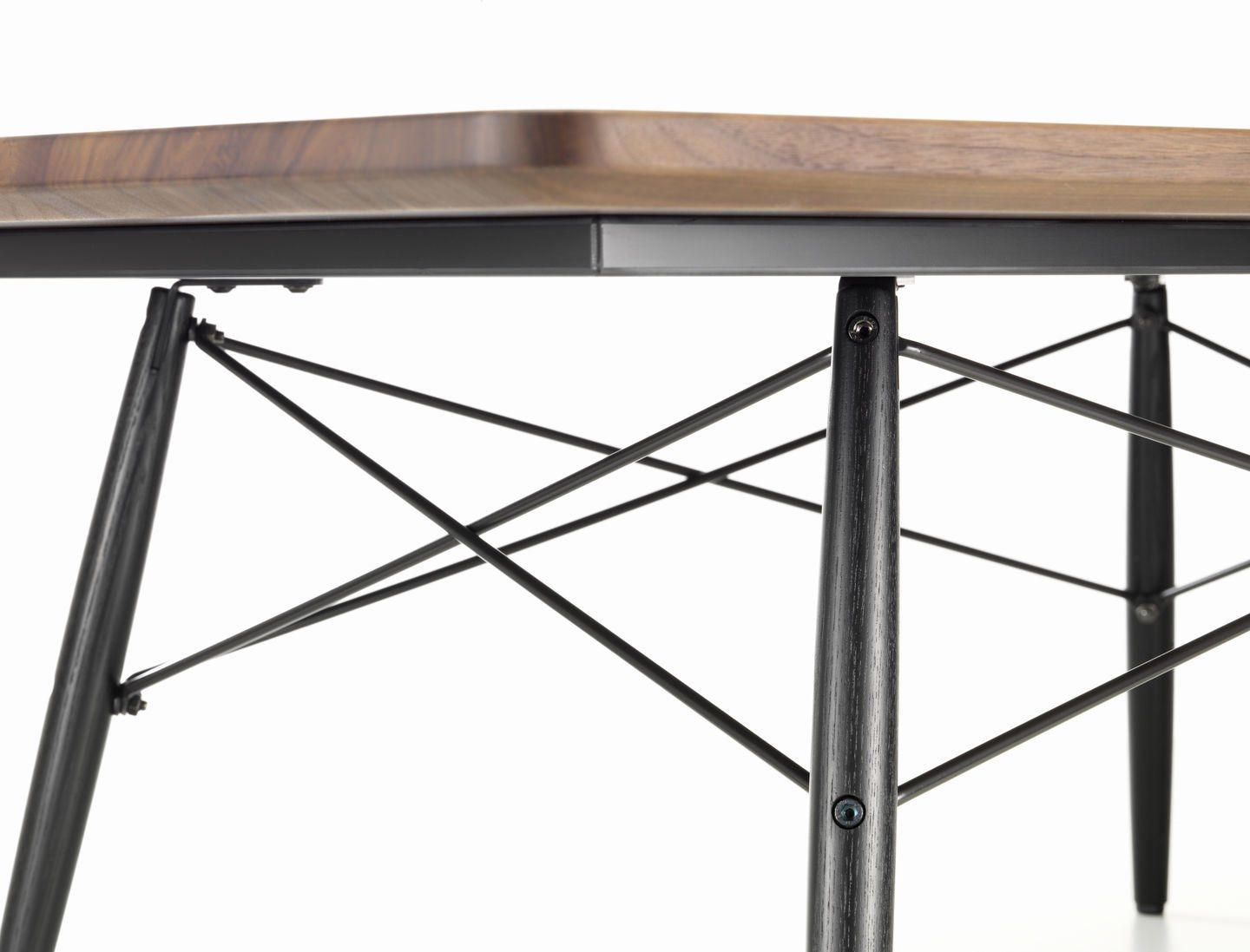 EAMES COFFEE TABLE | Quadratischer Couchtisch Quadratischer Couchtisch aus Holz By Vitra ...