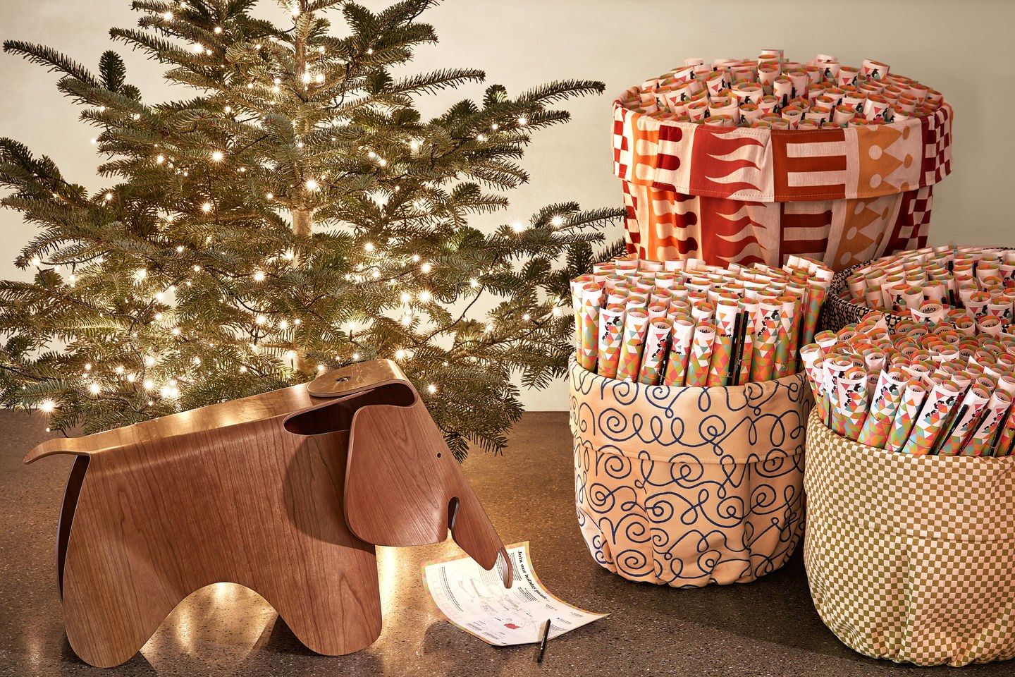 EAMES ELEPHANT PLYWOOD Multi-layer wood game By Vitra | design Charles ...