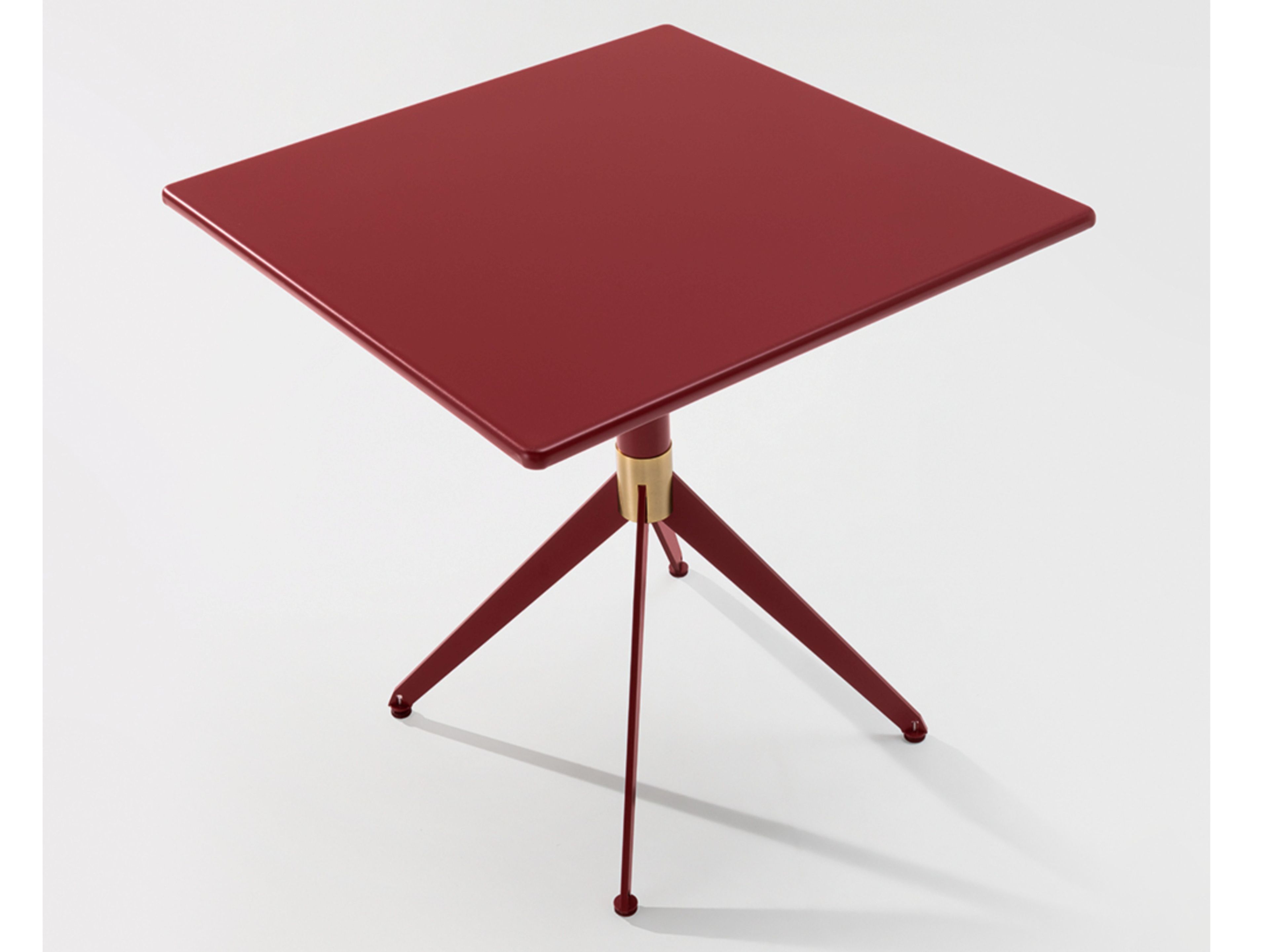 EASY 4RI | Square table Square table with 4-star base By Nitesco