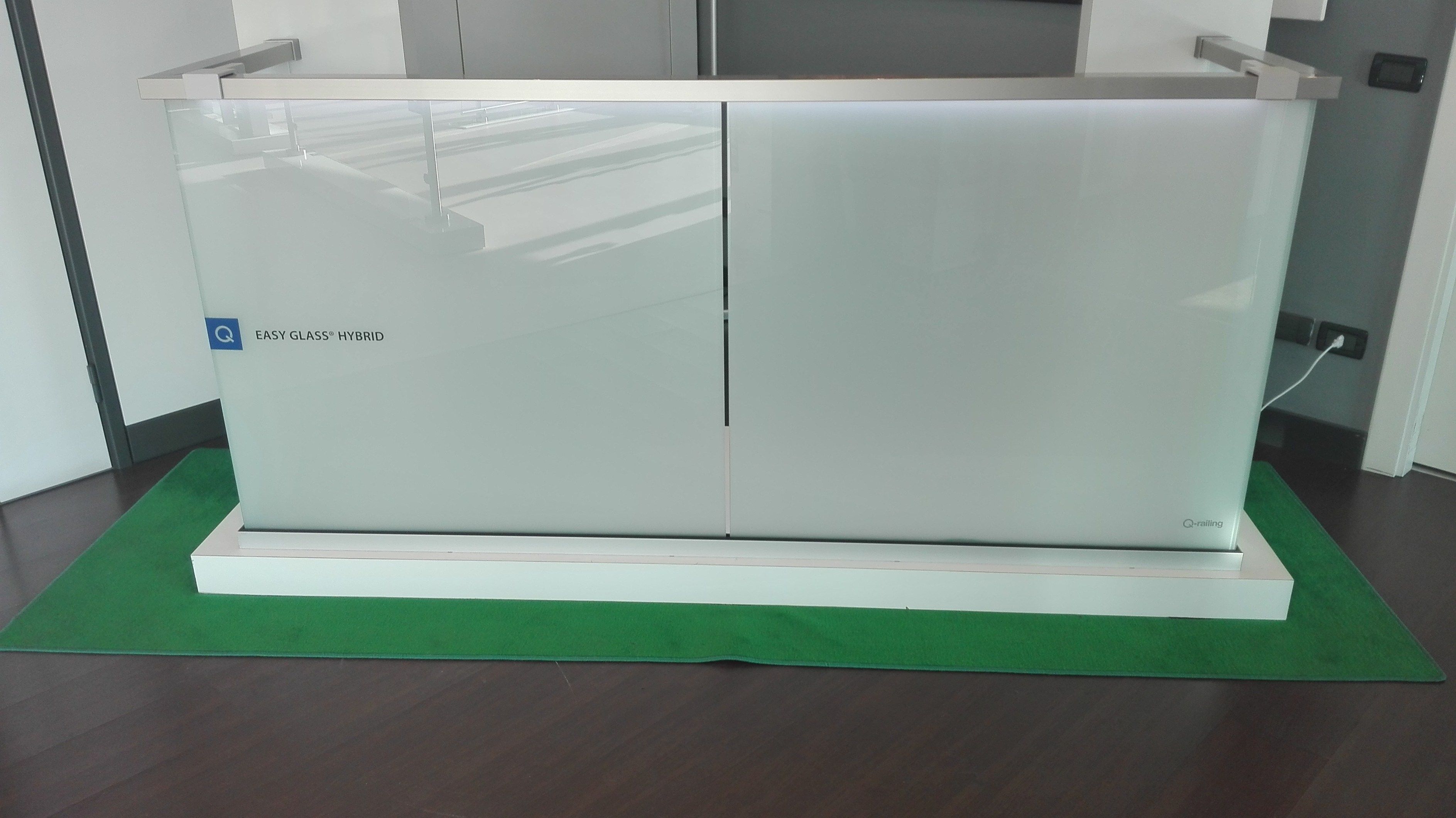 Glass Window railing EASY GLASS® HYBRID By Q-RAILING ITALIA