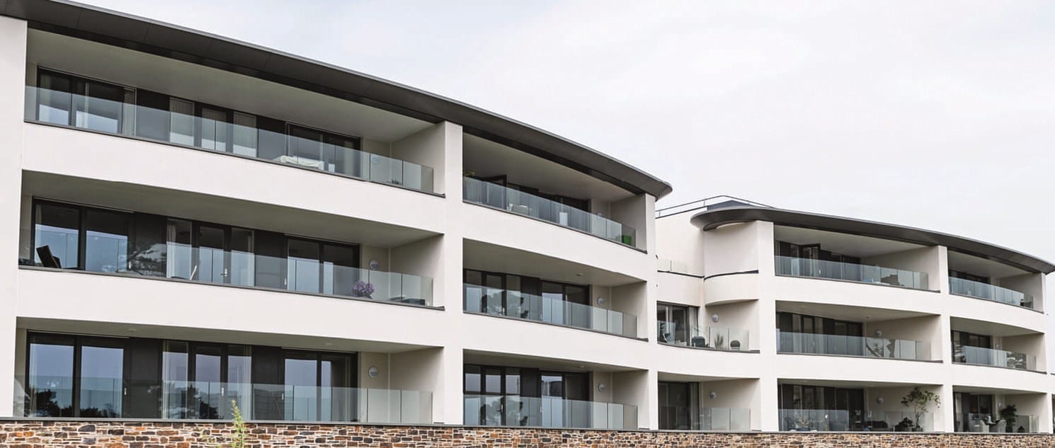 EASY GLASS® PRIME Glass parapet By Q-RAILING ITALIA