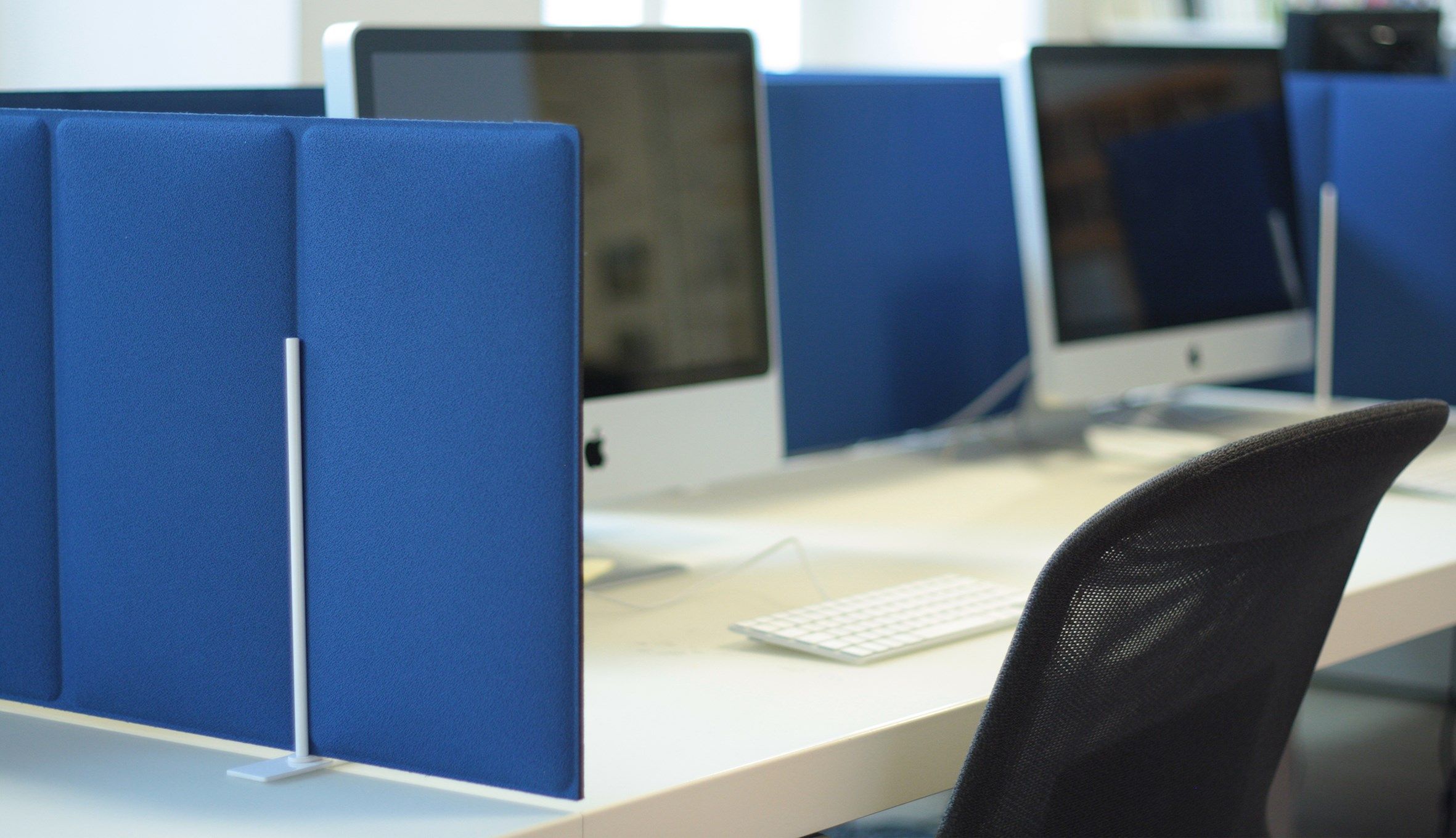 ECODESK | Desktop partition Polyester fibre desktop partition By Slalom