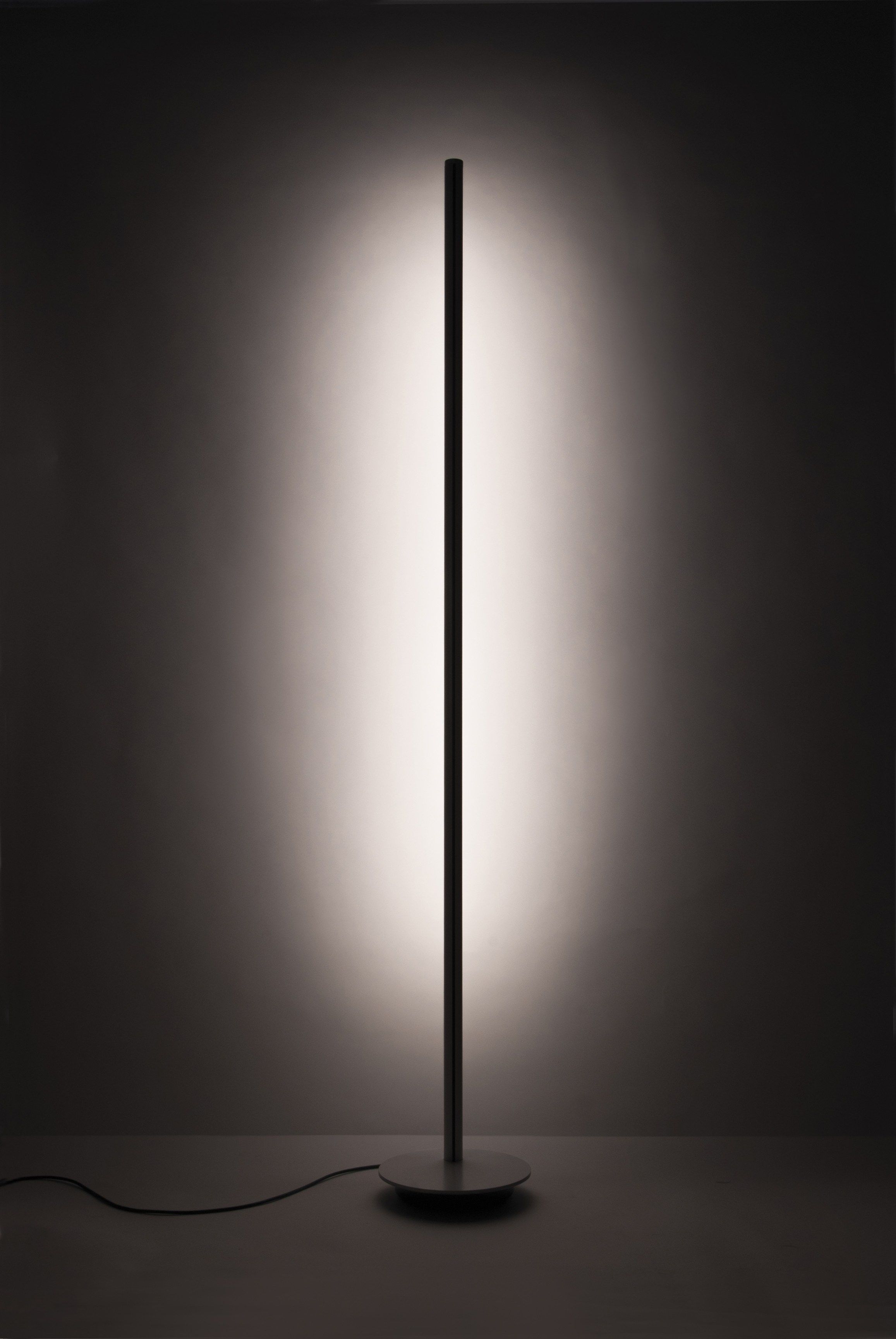 ED POLE | Floor lamp By Quicklighting