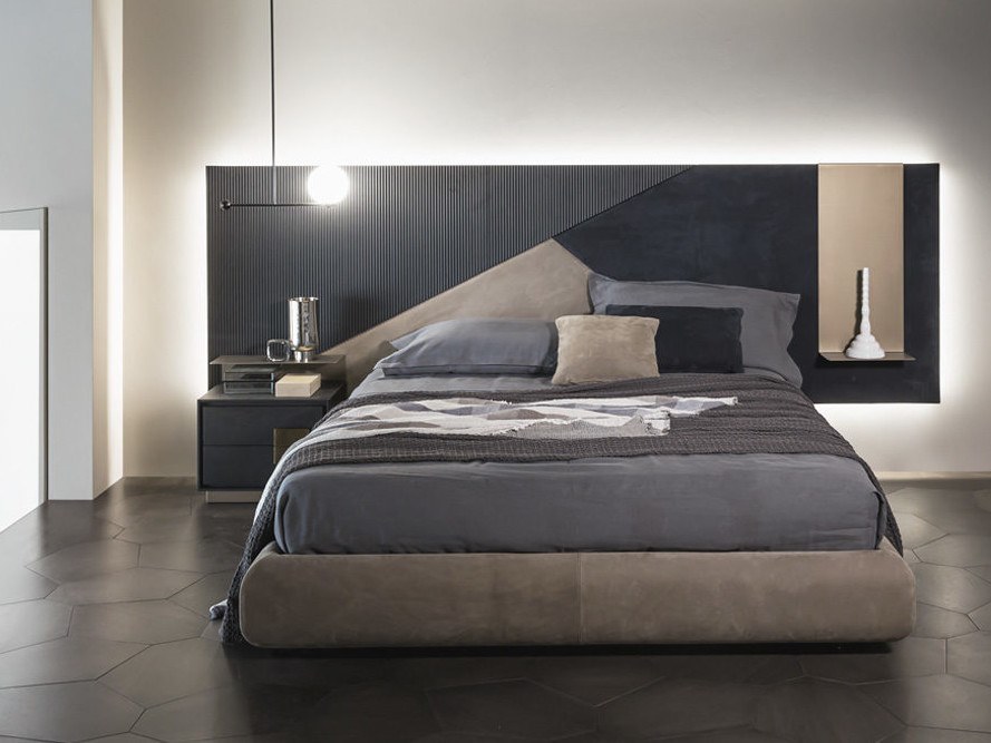 EGO Leather double bed with high headboard By Shake | design Andrea Zonta