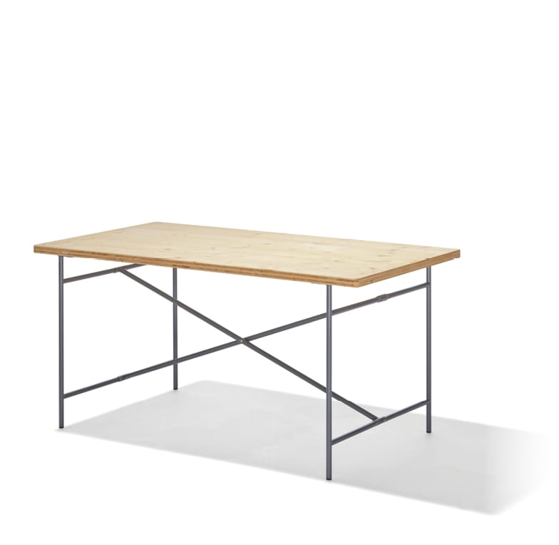 EIERMANN 2 | Table By Richard Lampert