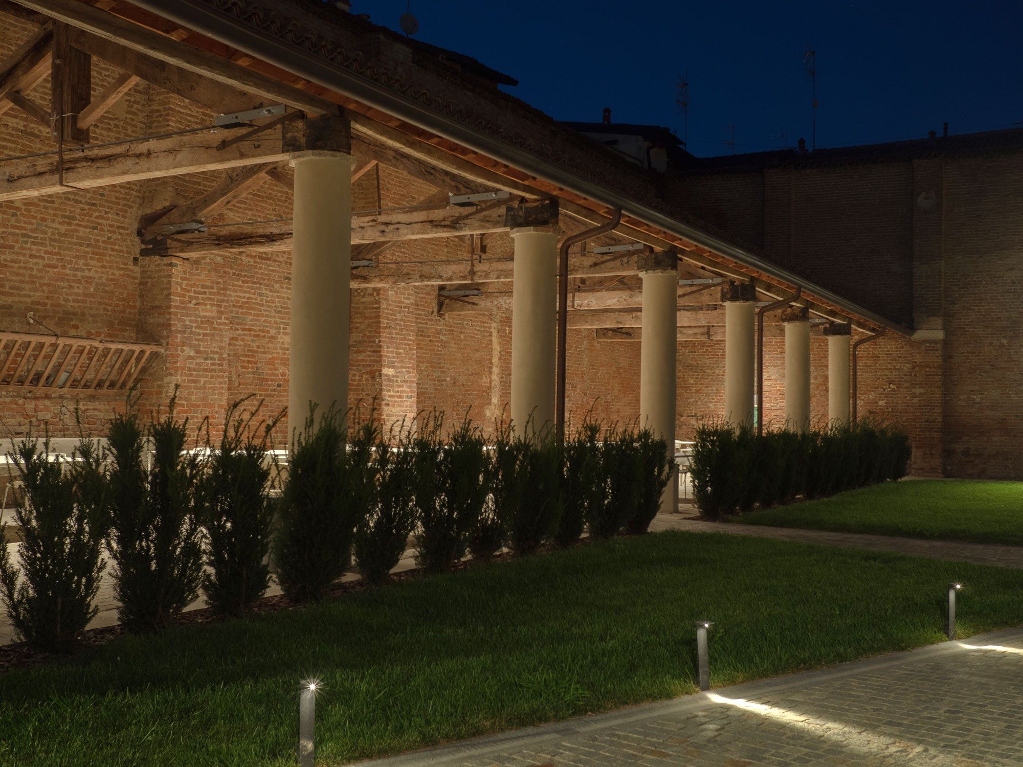 ELBO P Elbo Collection By Delta Light