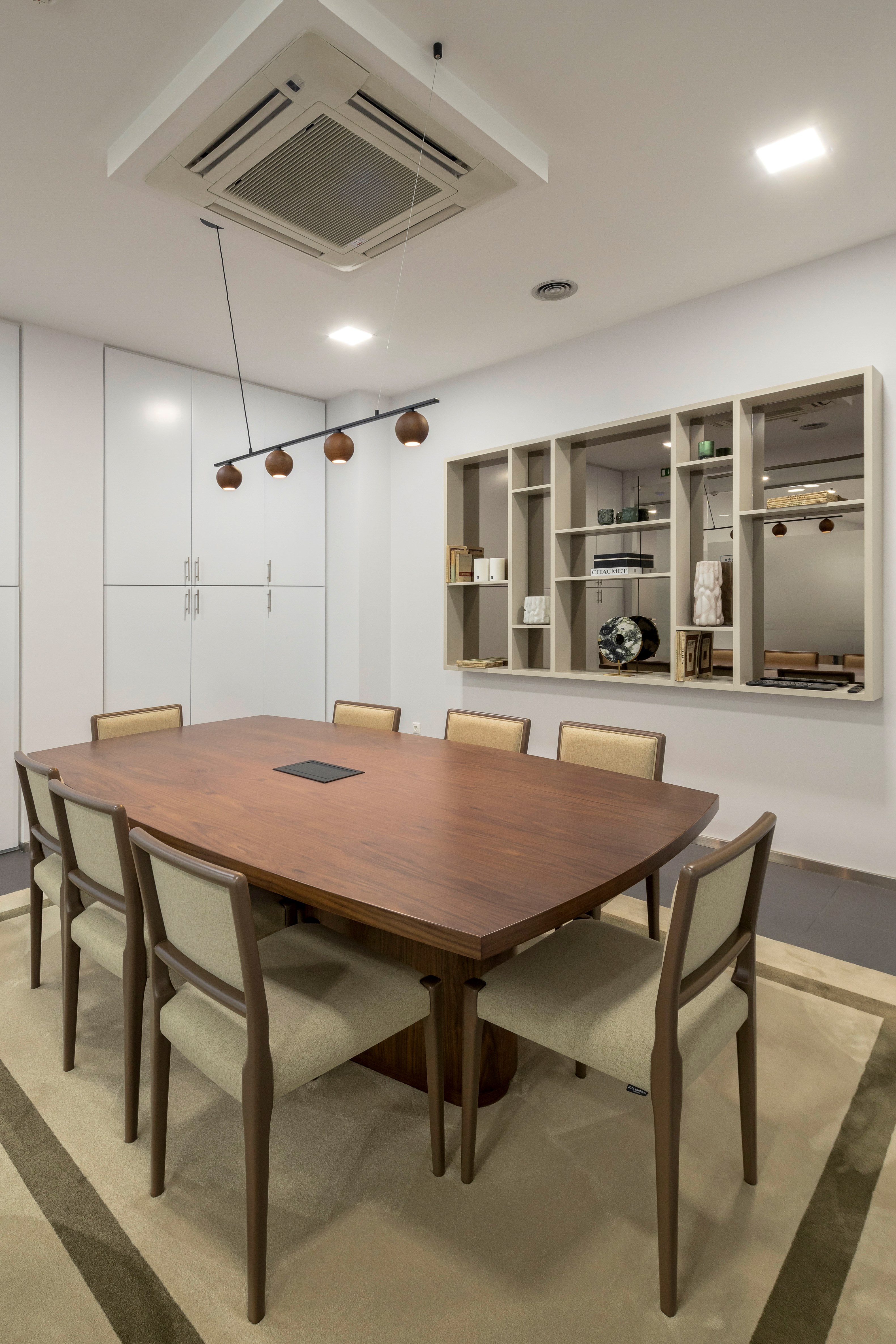 ELEA | Table By Stylish Club design Rui Martins