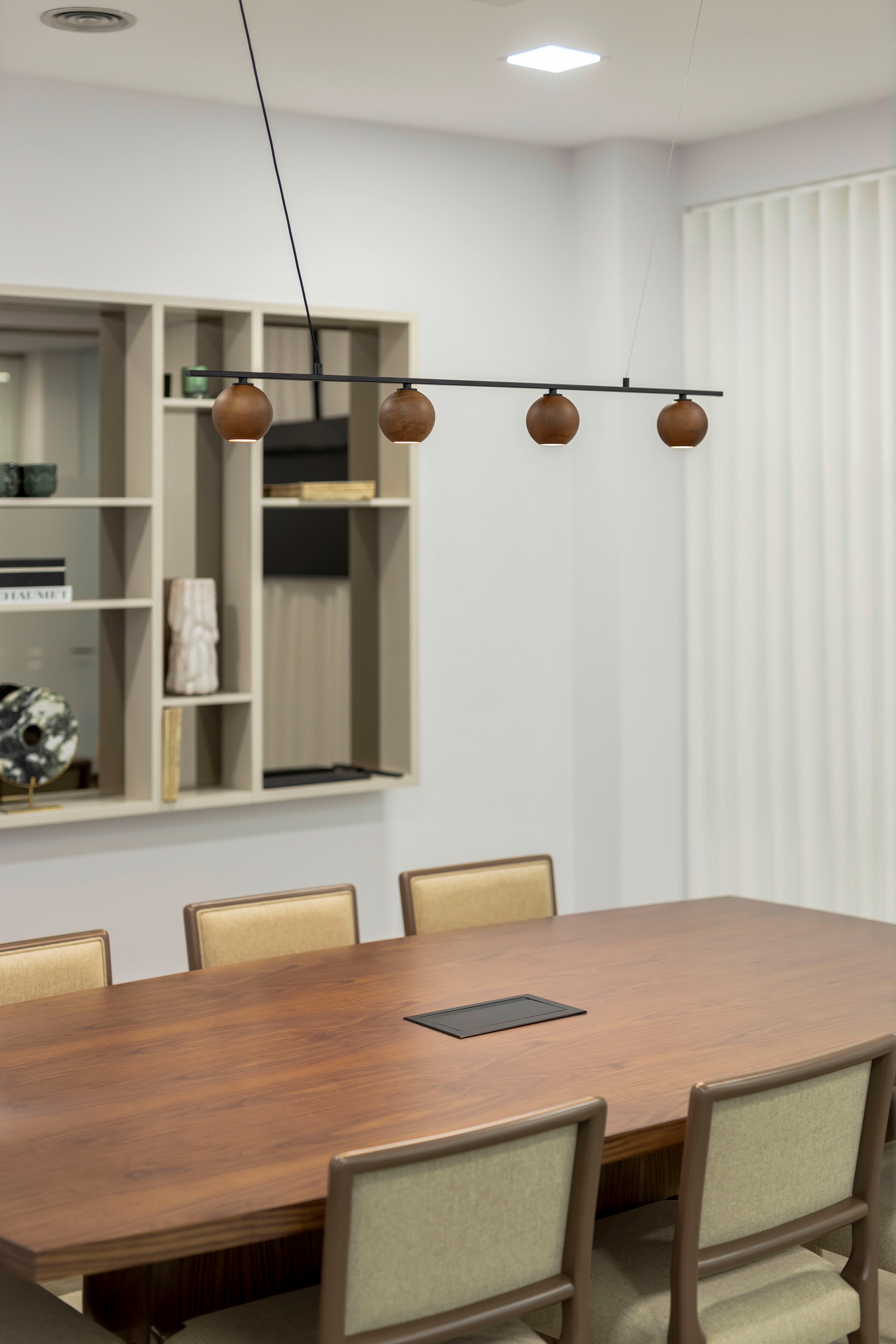 ELEA | Table By Stylish Club design Rui Martins