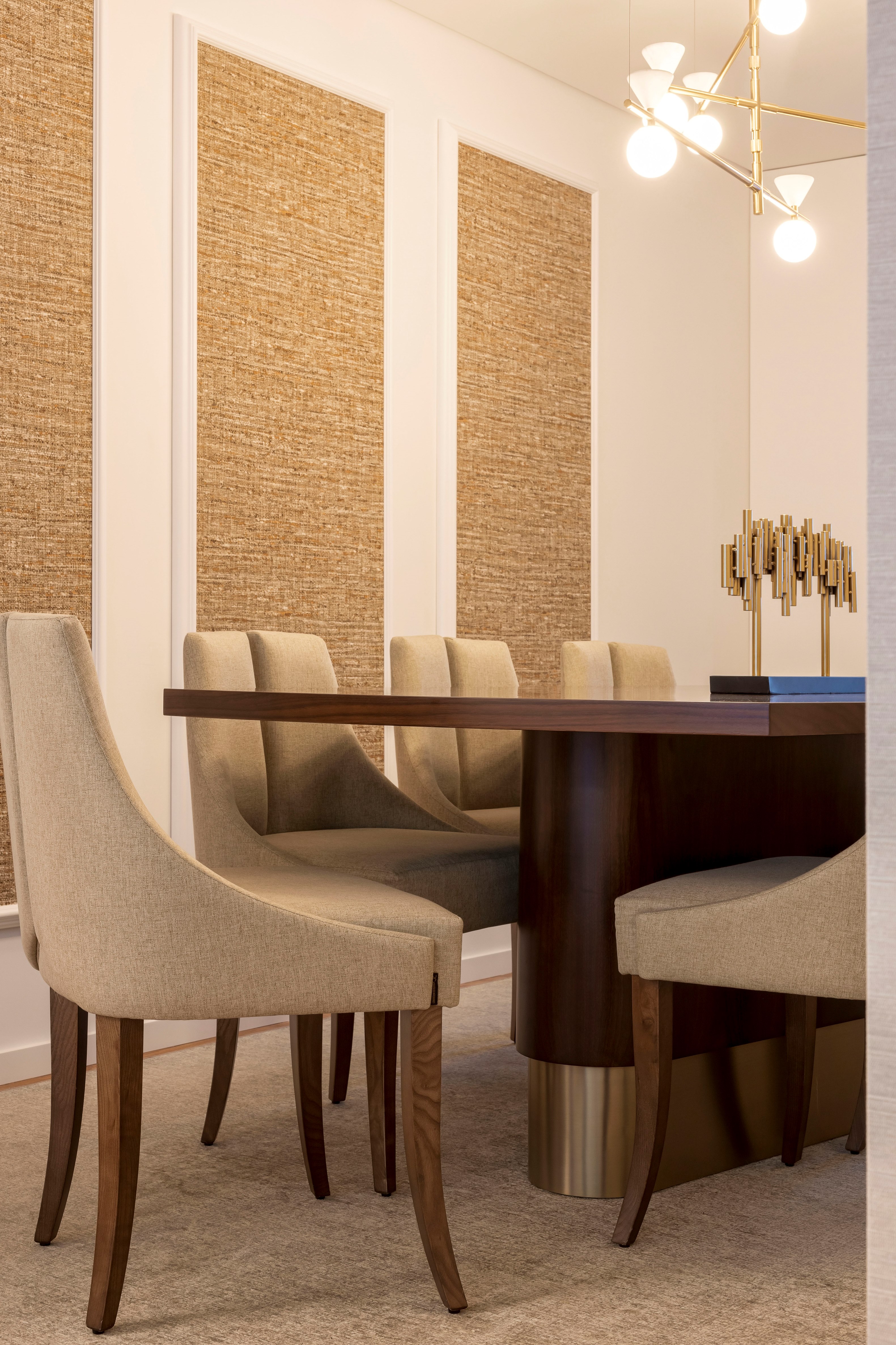 ELEA | Table By Stylish Club design Rui Martins