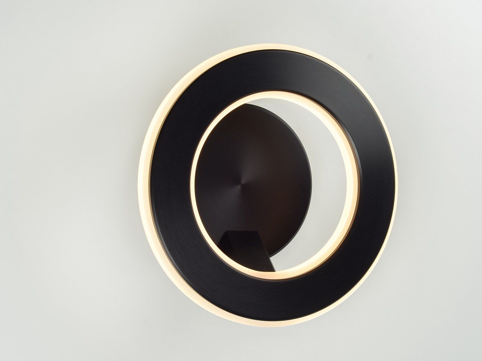 ELECTRON | Wall lamp By Karice design Jordan Nicolas Dery, Maurice ...
