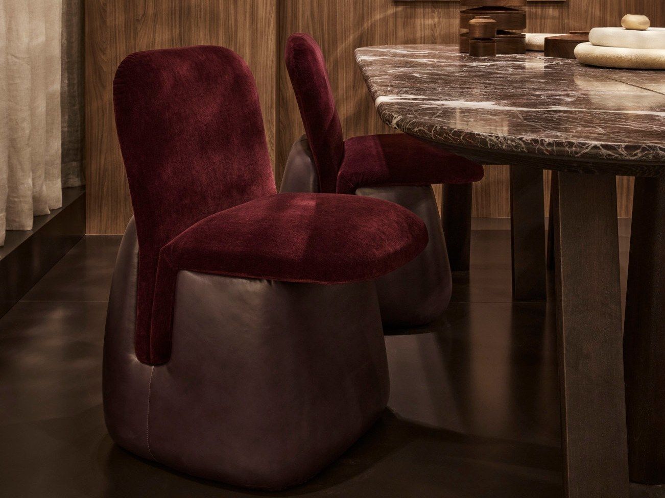 EMBRACE chair By Linteloo design Anthony Guerrée