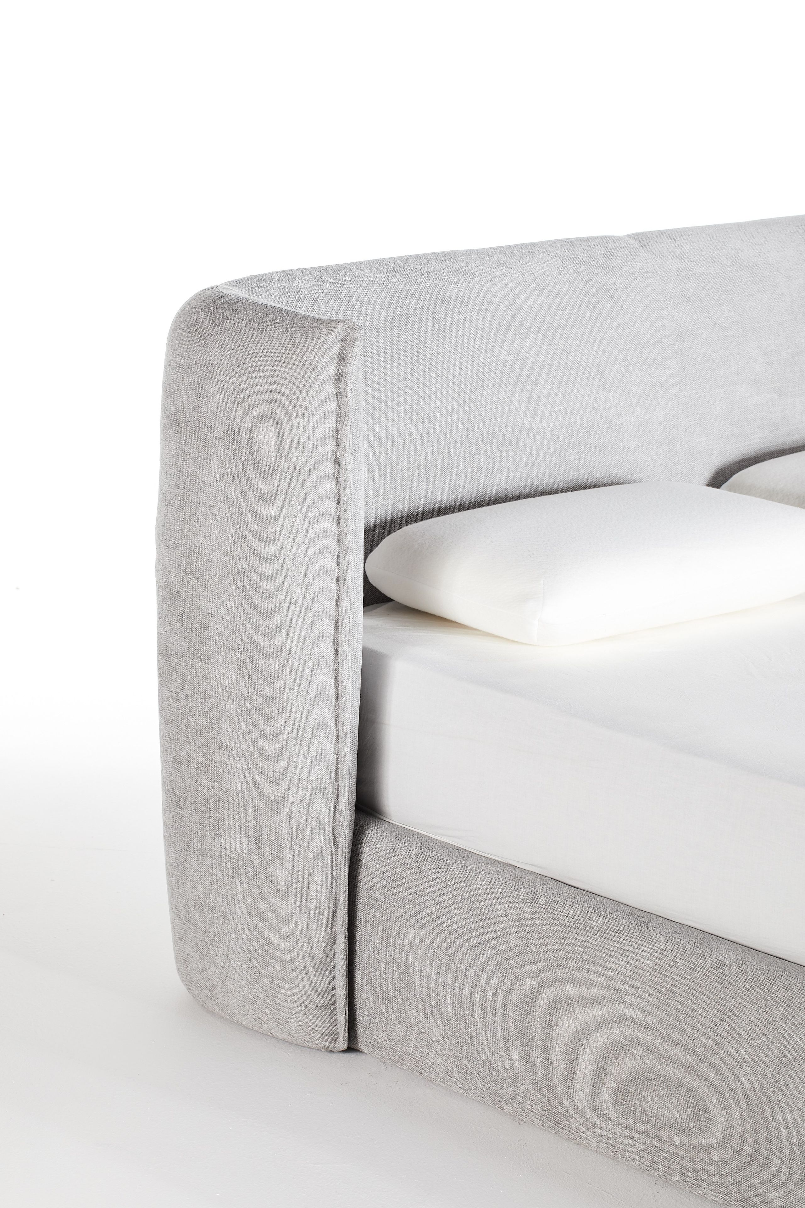 EMBRACE bed By grado design