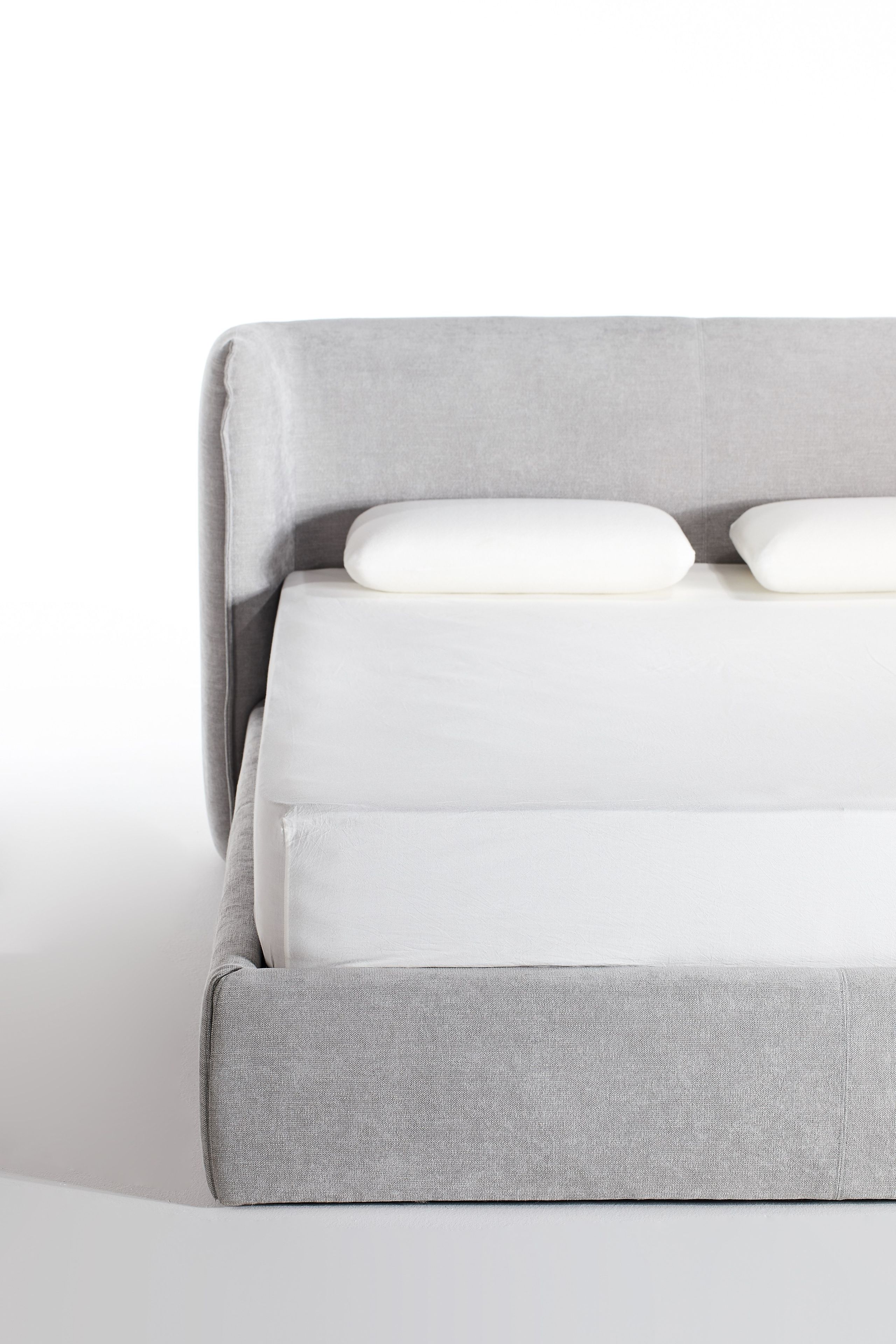 EMBRACE bed By grado design