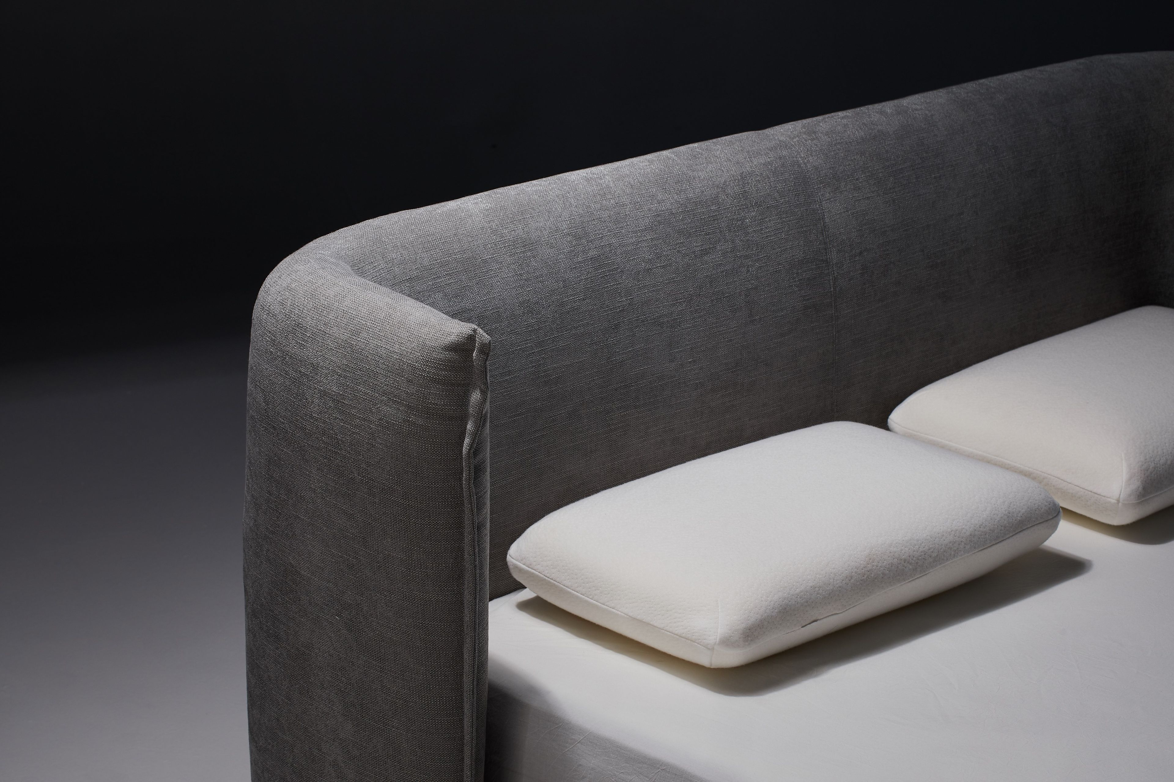 EMBRACE bed By grado design
