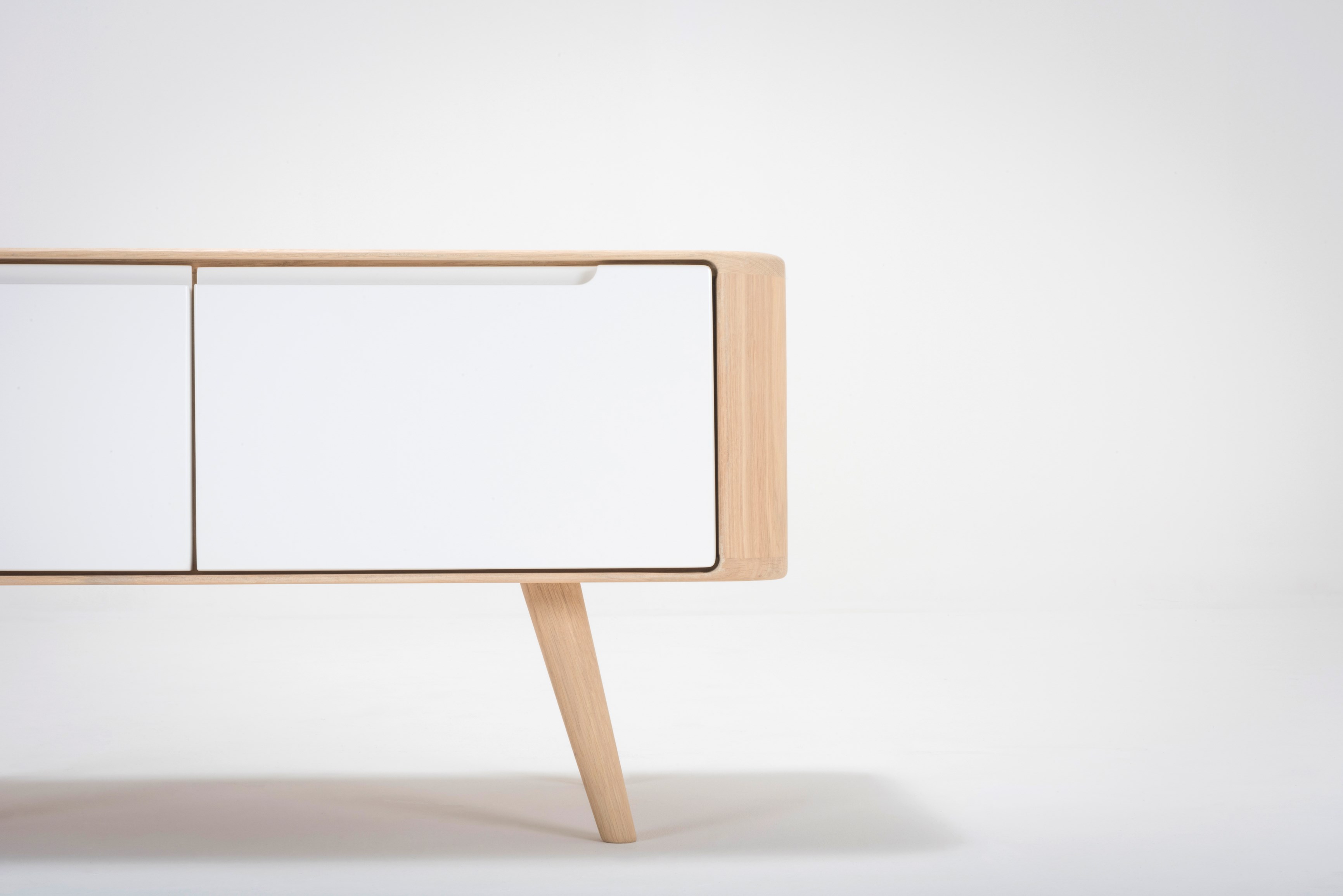 ENA | Bench Ena Collection By Gazzda design Salih Teskeredžic