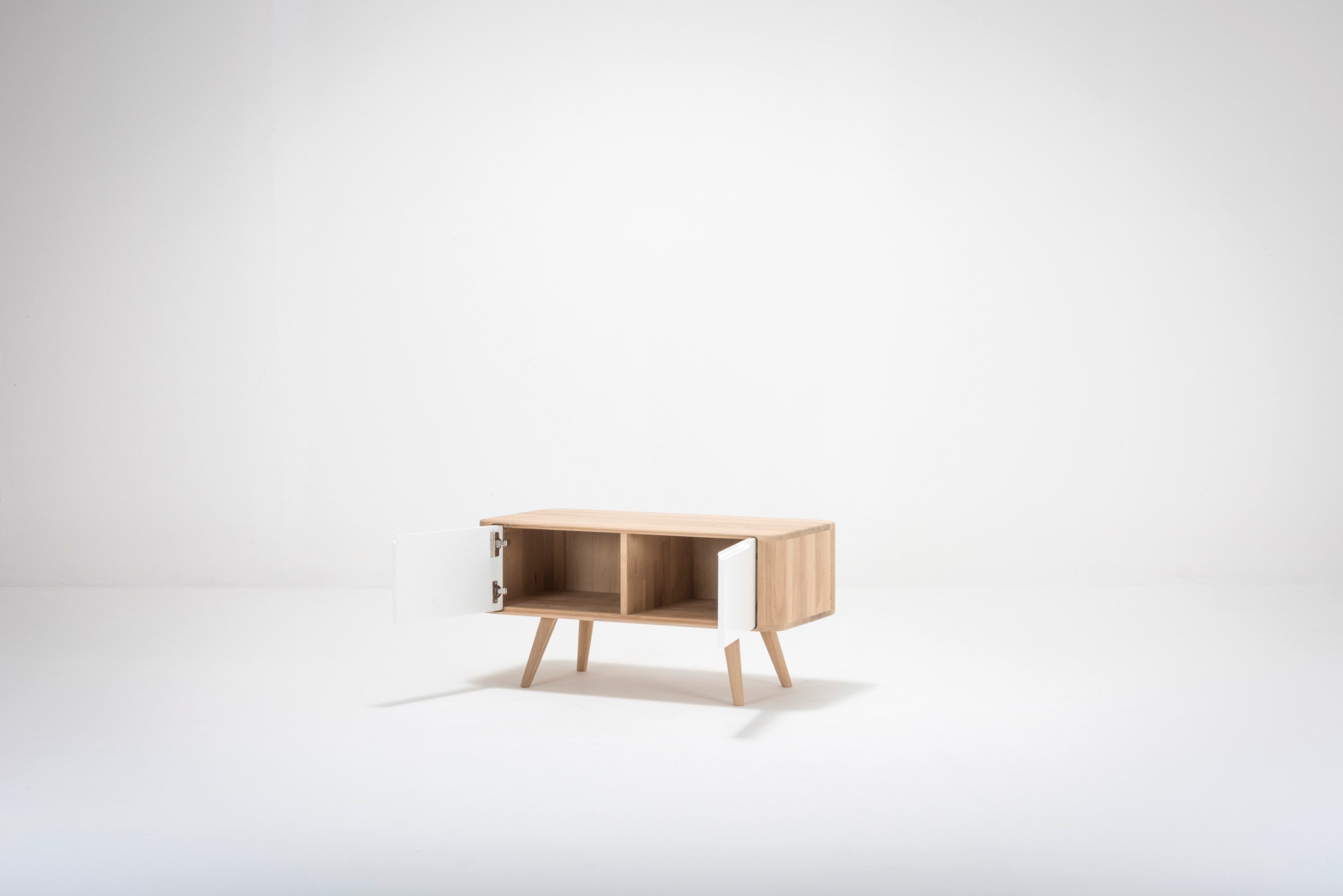 ENA | Bench Ena Collection By Gazzda design Salih Teskeredžic