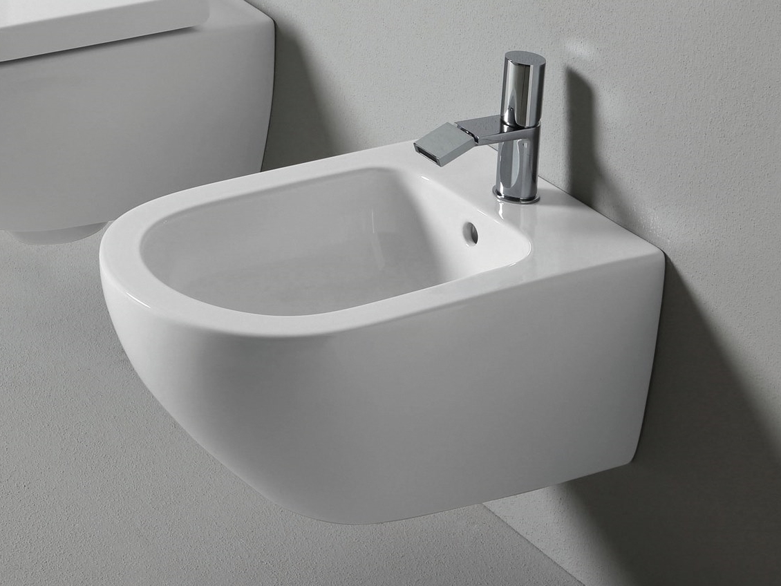 ENJOY Wall-hung back to wall ceramic bidet with overflow By Ceramica ...