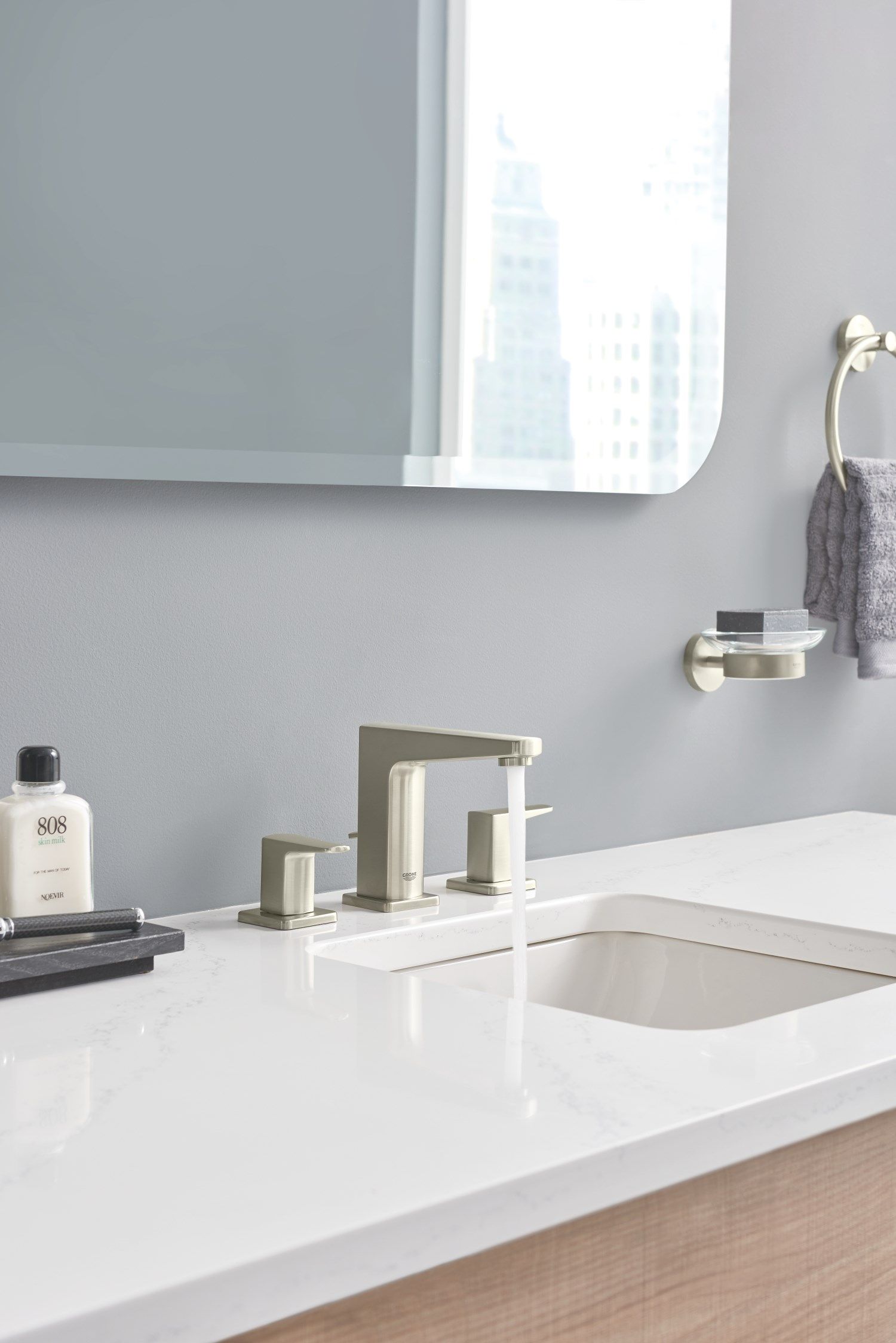 ESSENTIALS 40365_ | Porta asciugamani By Grohe