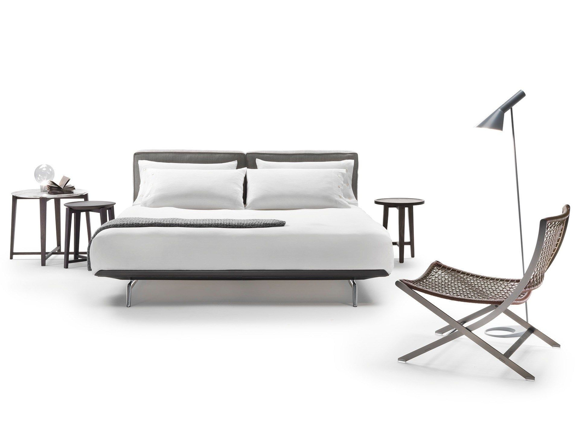 ESTE | Bed By Flexform design Antonio Citterio