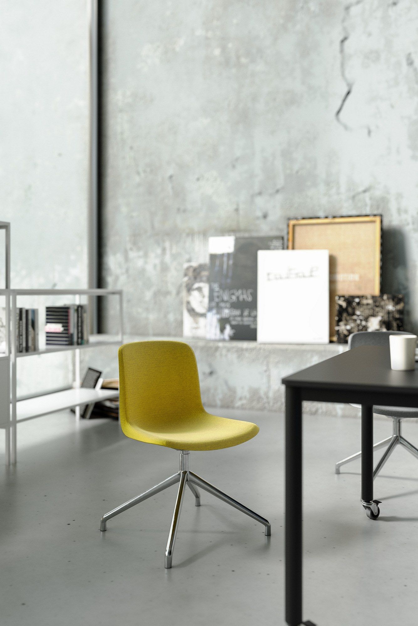 EVERY | Office chair Fabric office chair with 4-Spoke base By grado ...